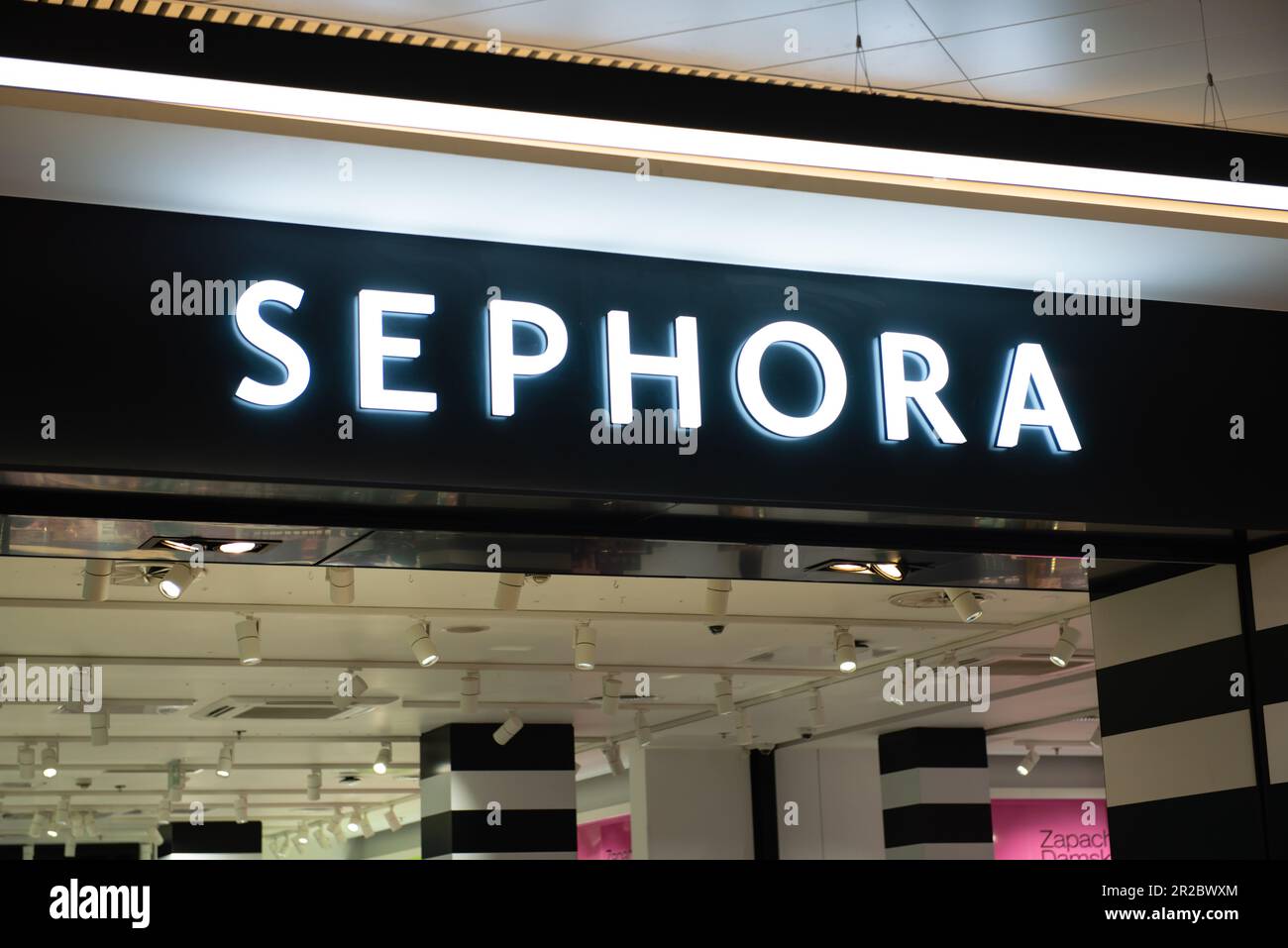 Sephora exterior hi-res stock photography and images - Alamy