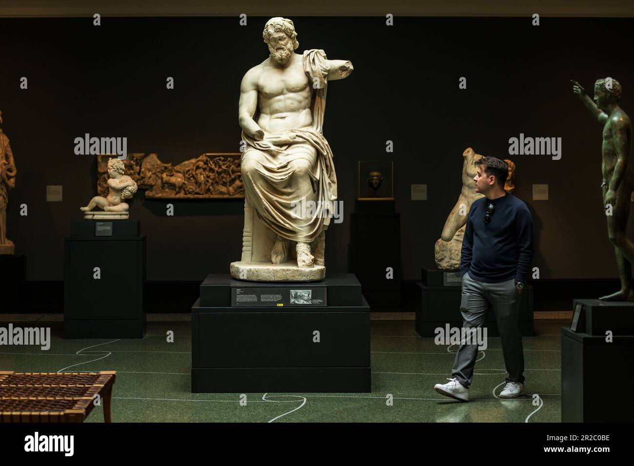 Getty Villa Museum Greek and Roman antiquities housed in a re-created ...