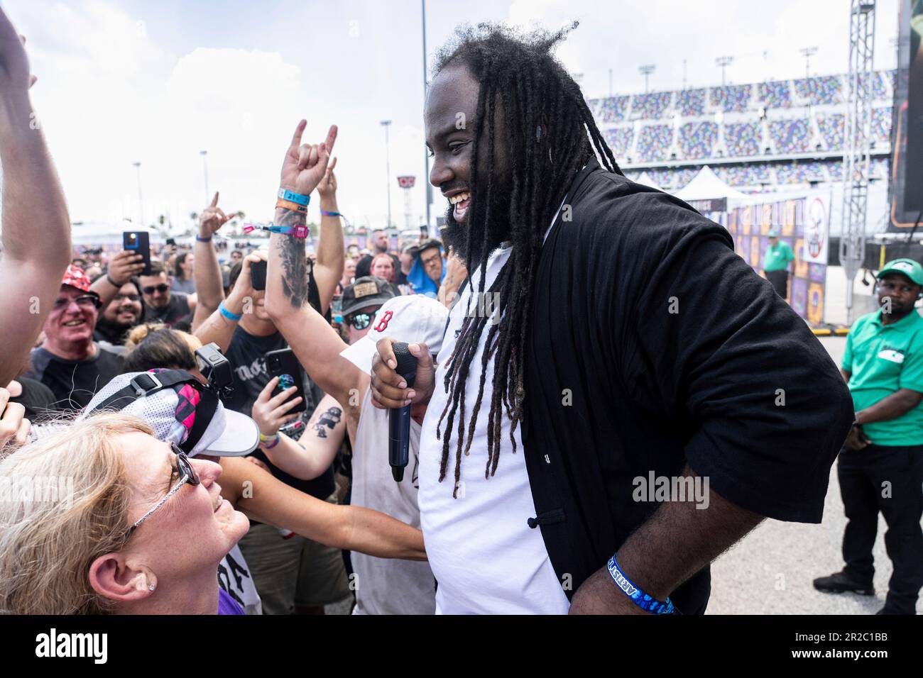 Mark Leon of Widow 7 performs at the Welcome To Rockville Music ...