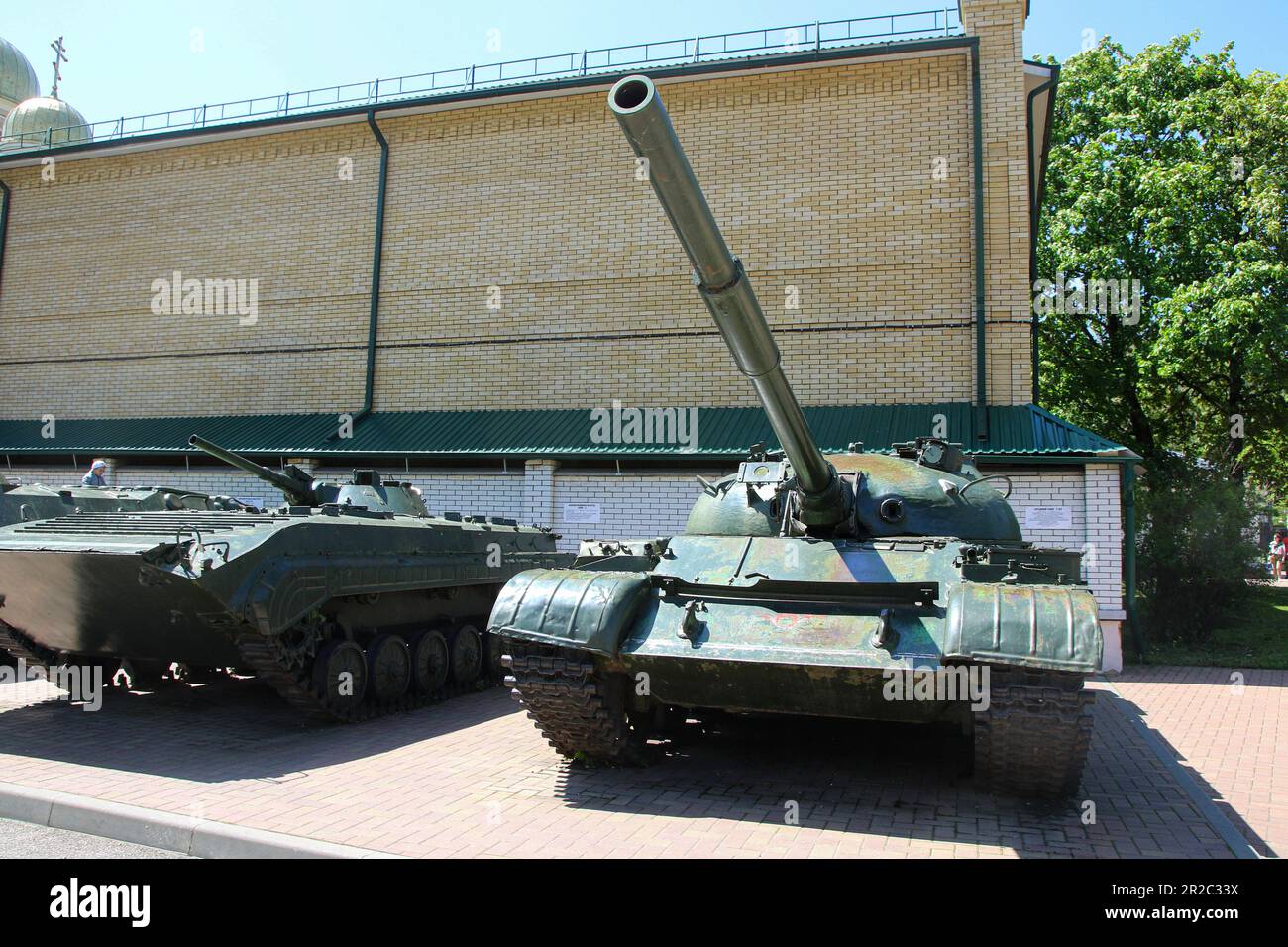 Kislovodsk, Russia. 18th May, 2023. The Russian T-62 tank, which can be used by the Army, is ...