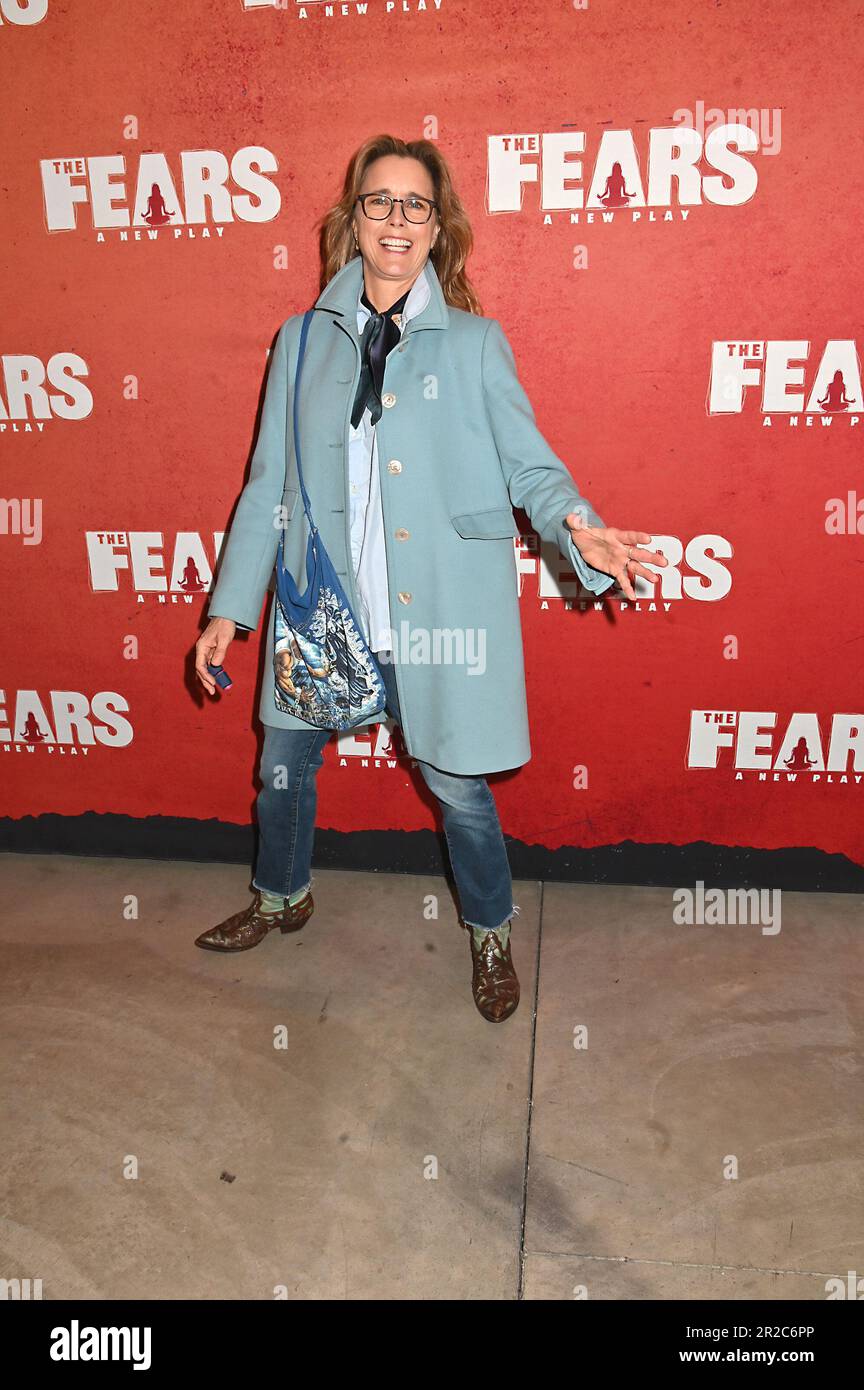 Tea Leoni attends "The Fears" Off Broadway Opening at The Irene Diamond ...