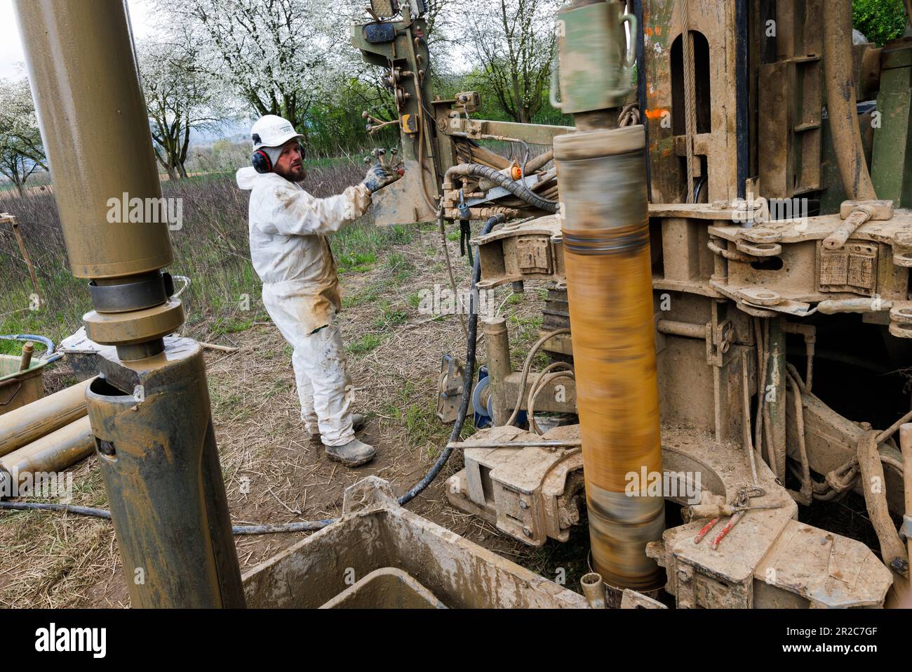 Large bore pipe hi-res stock photography and images - Alamy