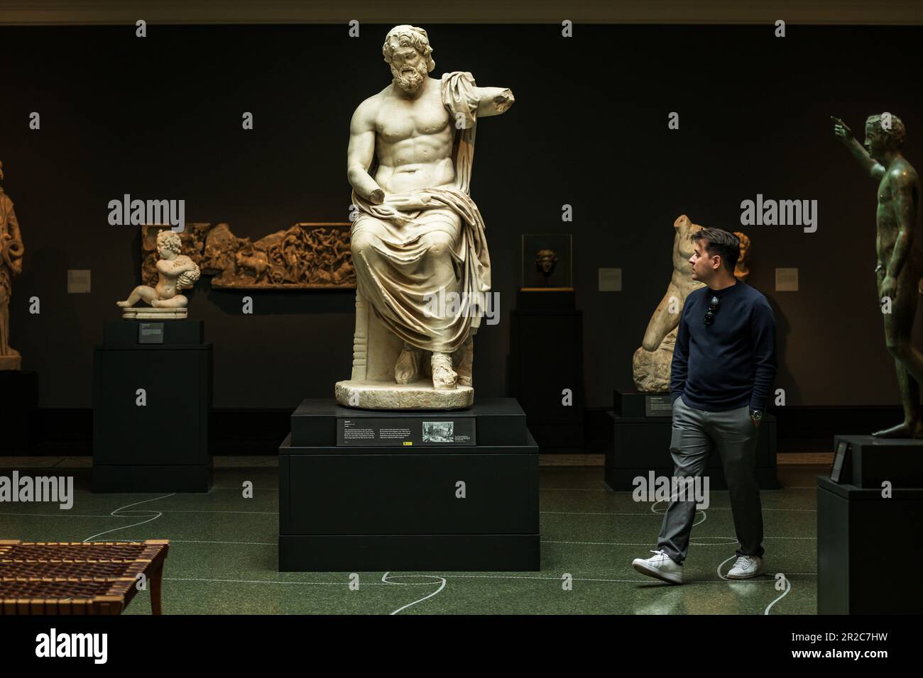 Getty Villa Museum Greek and Roman antiquities housed in a re-created ...