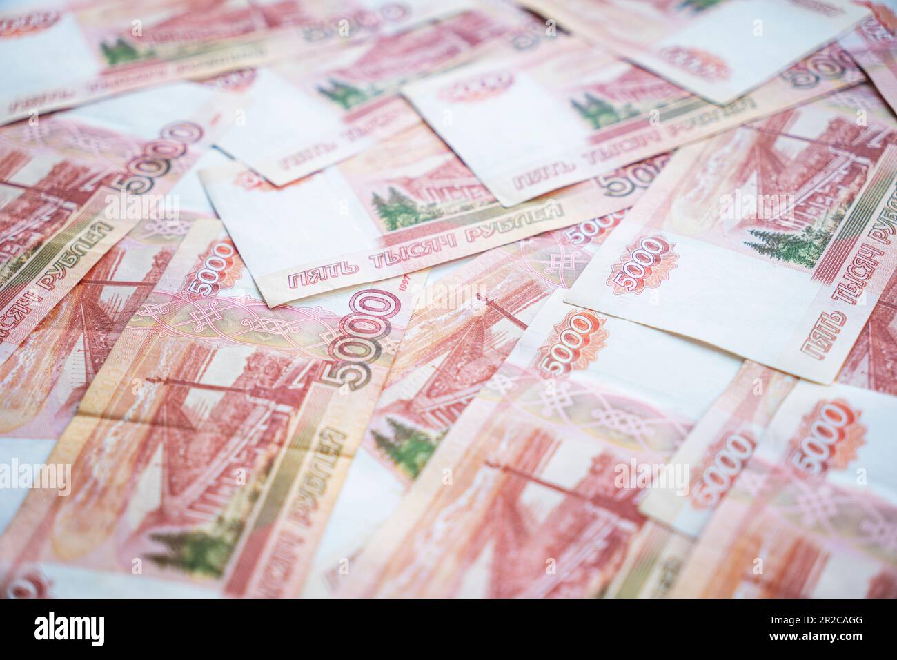 Russian 5000 rubles banknote hi-res stock photography and images - Alamy