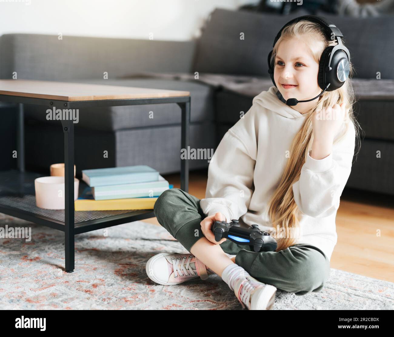 Technology control person hi-res stock photography and images - Alamy