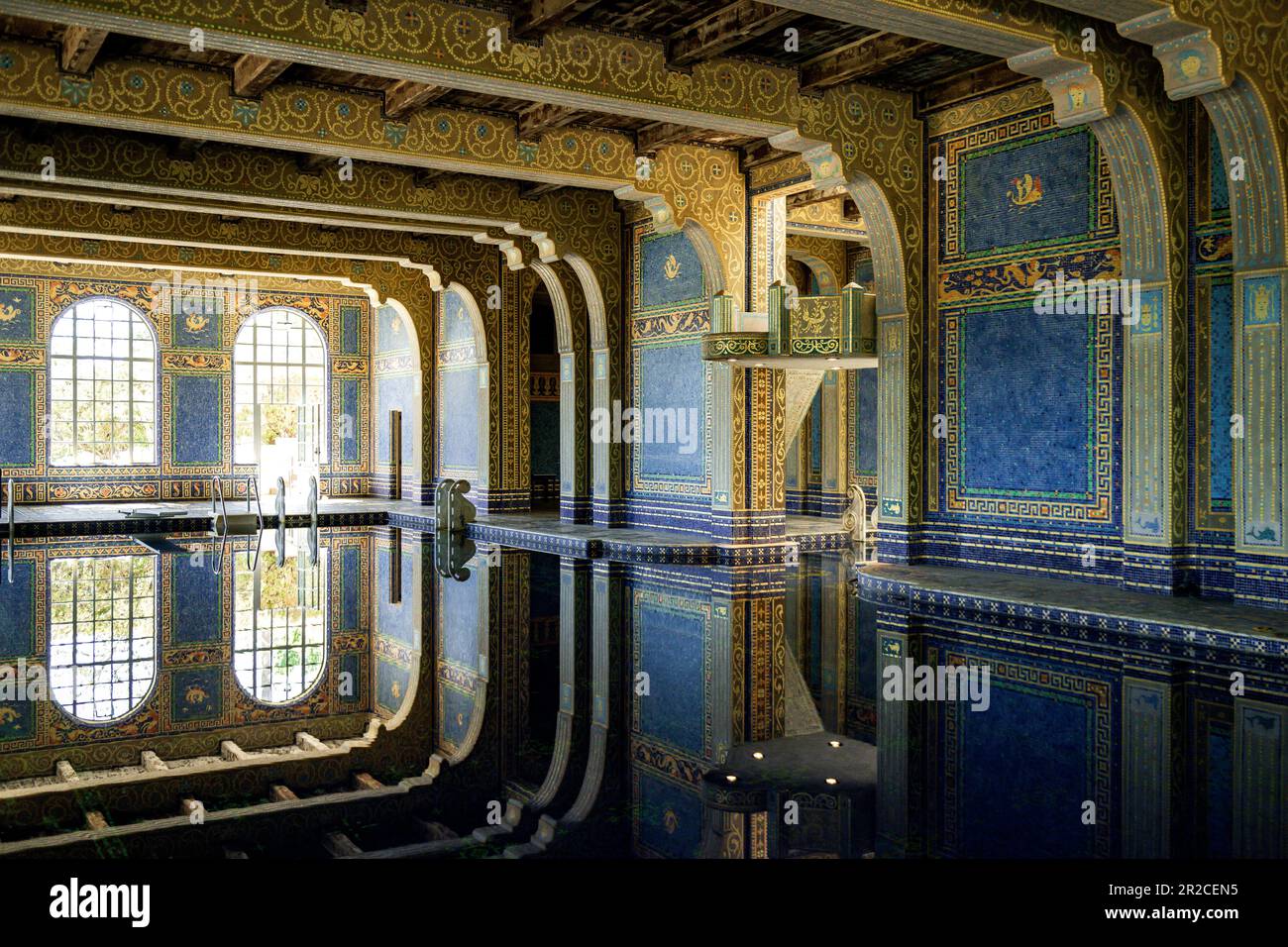 Hearst castle outdoors hi-res stock photography and images - Alamy