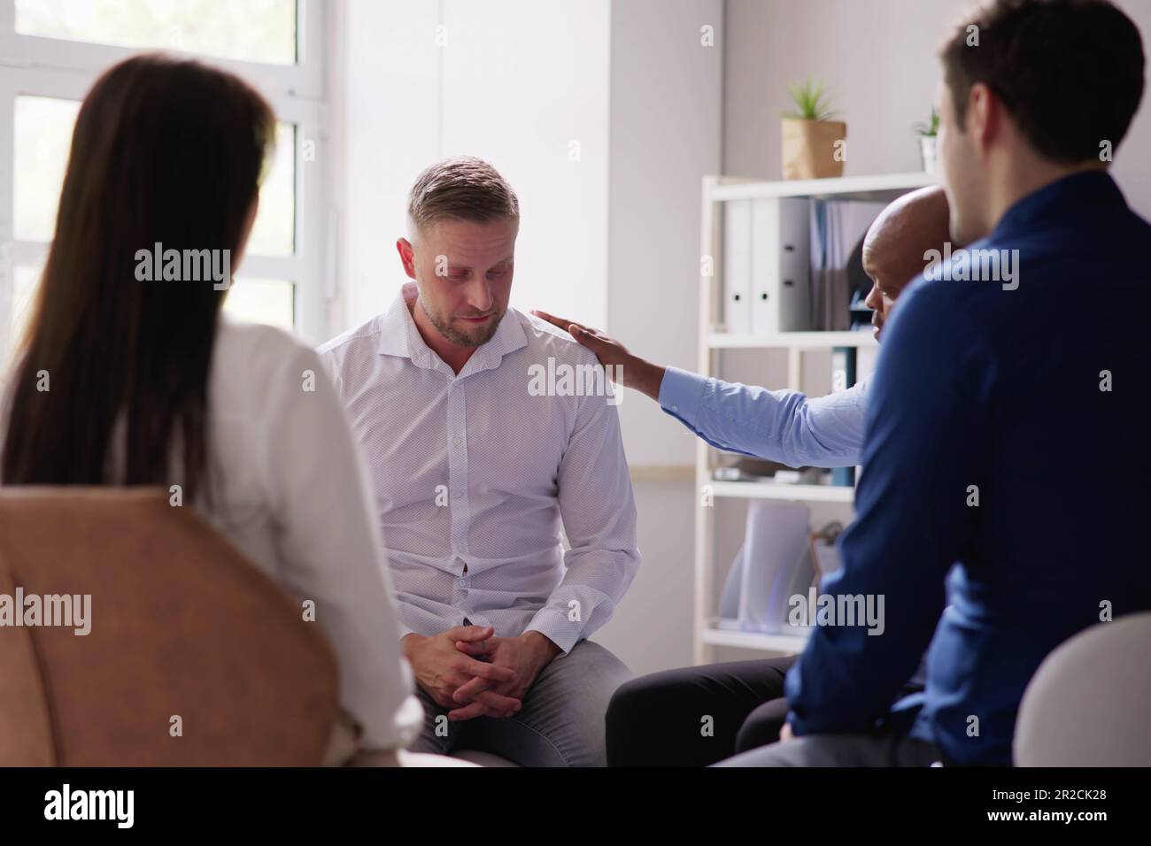 Diverse young people hi-res stock photography and images - Alamy