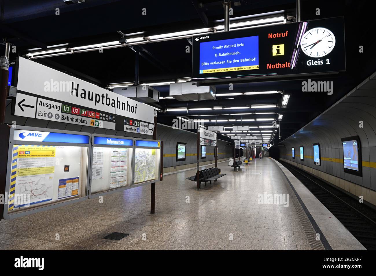 Munich, Germany. 19th May, 2023. "Strike: Currently no subway service ...