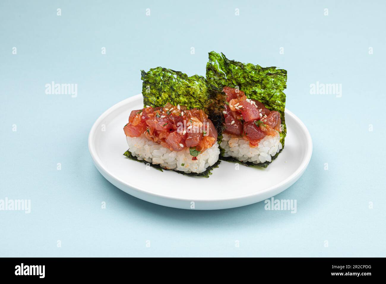 Japanese hand rolls with spicy tuna fish Stock Photo - Alamy