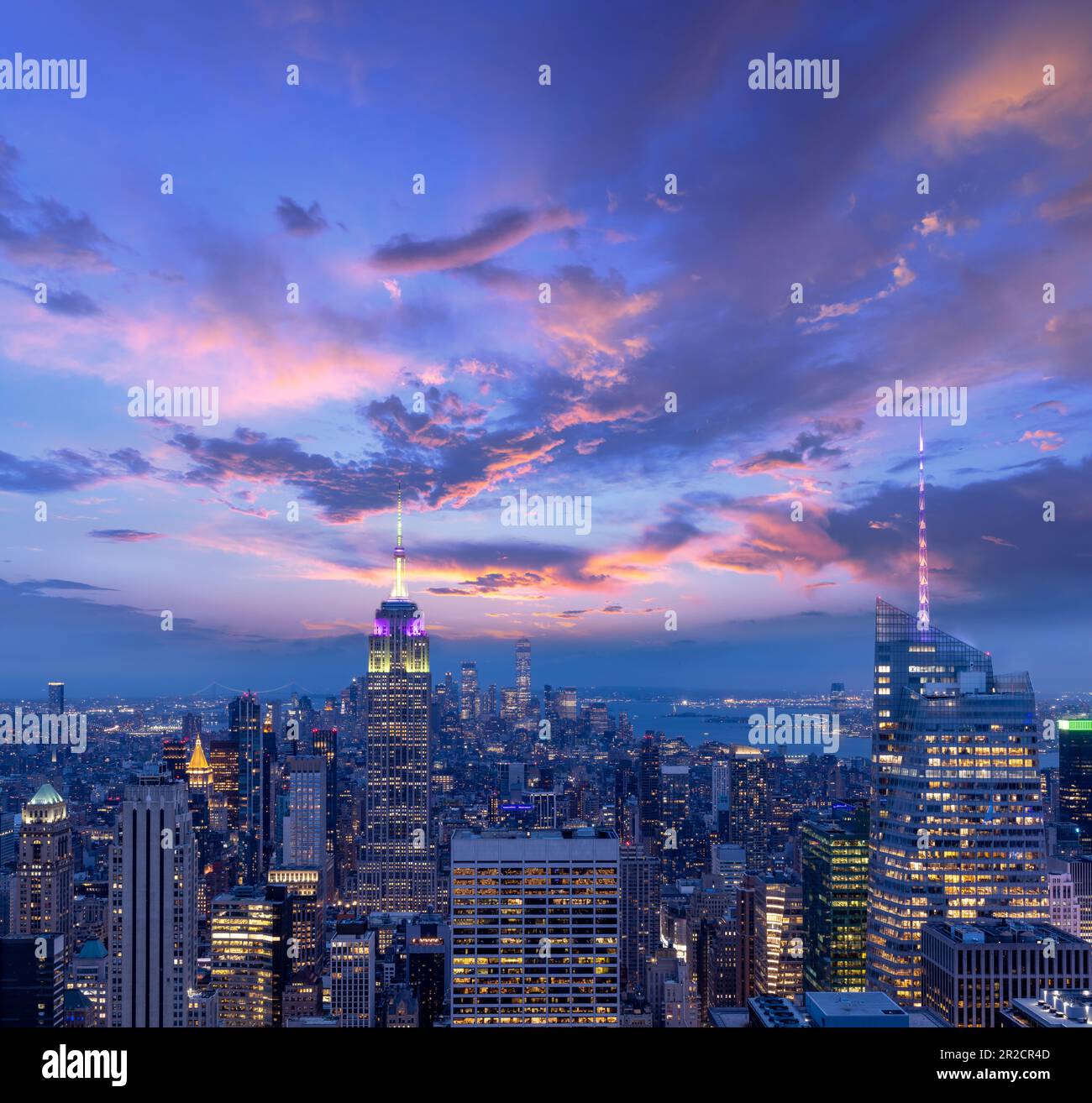 New York City skyline. Manhattan sunset skyscrapers panorama Stock ...