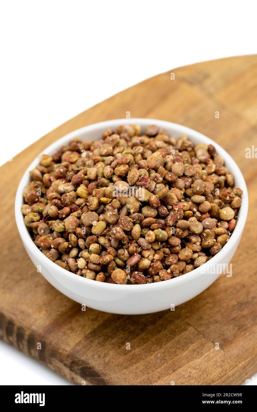Sumac seeds. Dried sumac berries isolated on white background. Spice ...