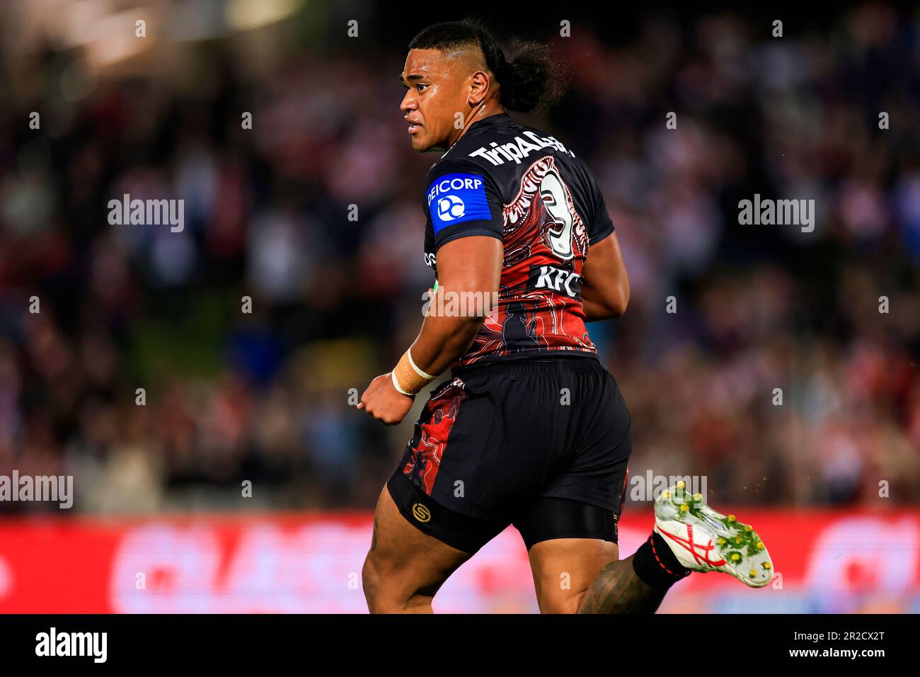 Mosese Suli of the Dragons on has way top a try during the NRL Round 12 ...