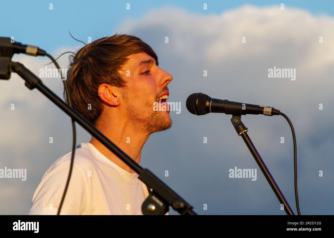 Norwich trio The Signs not bothering with a bass player at the 2016 ...