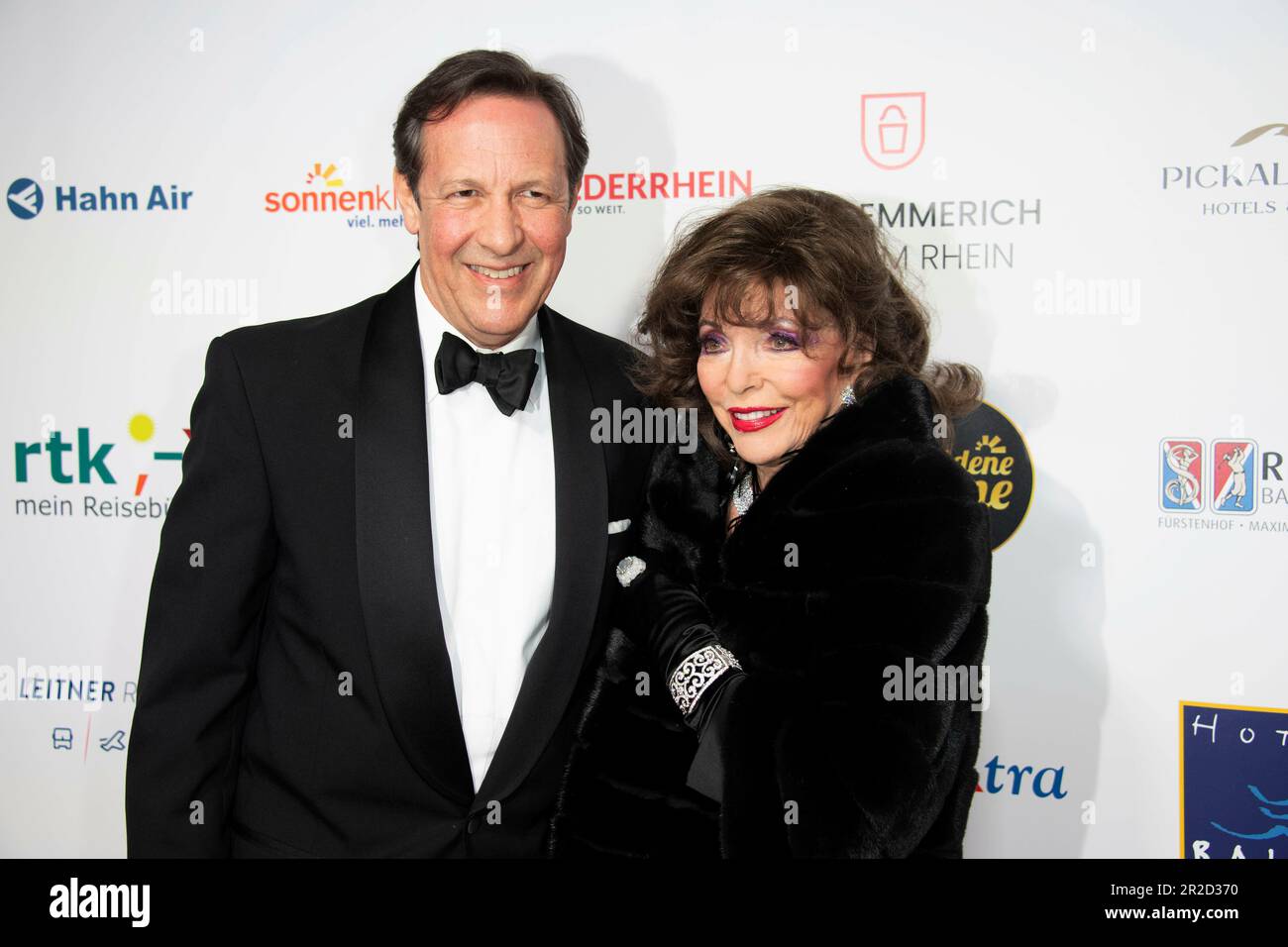 Actress joan collins 2023 hi-res stock photography and images - Alamy