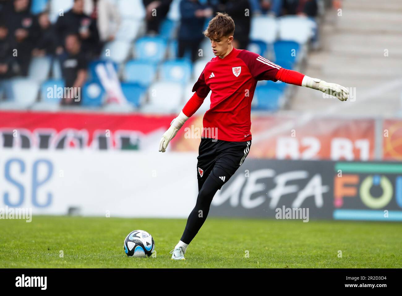 Budapest, Hungary, 17 May 2023. Goalkeeper Kit Margetson of Wales warms ...