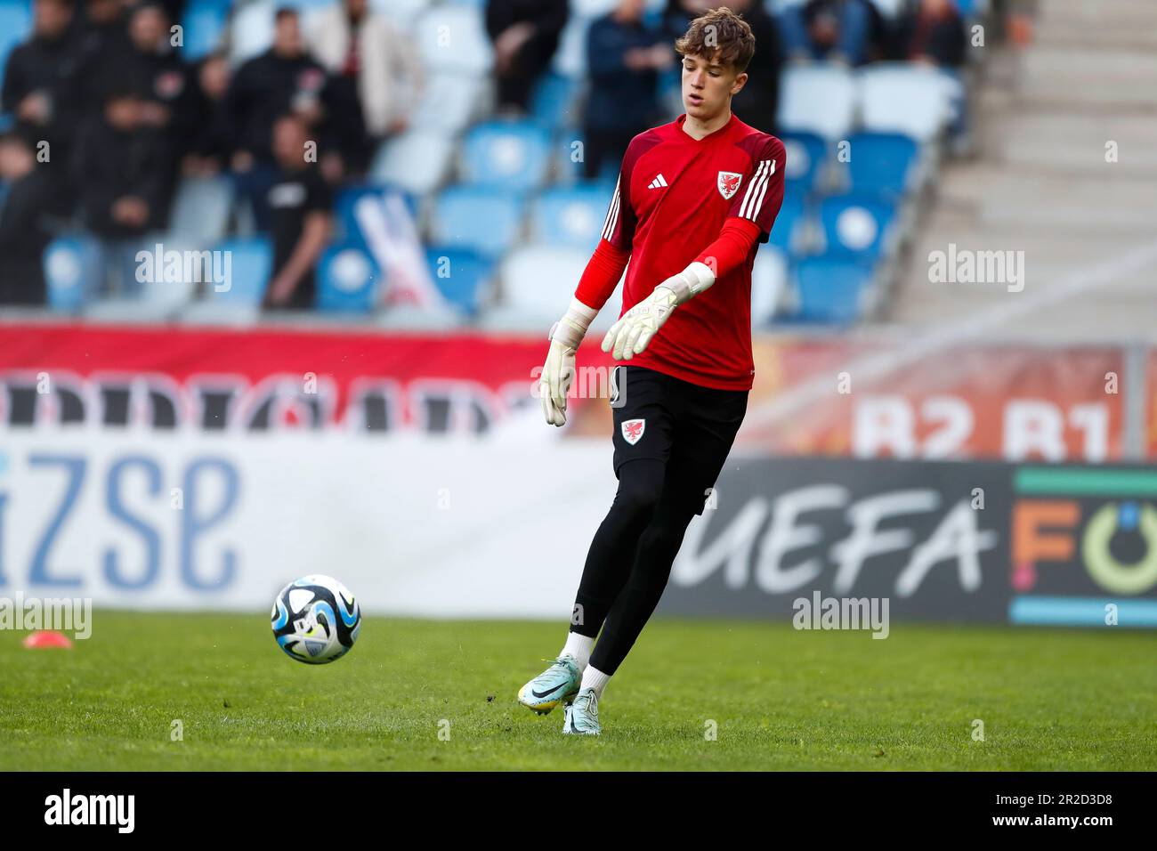 Budapest, Hungary, 17 May 2023. Goalkeeper Kit Margetson of Wales warms ...