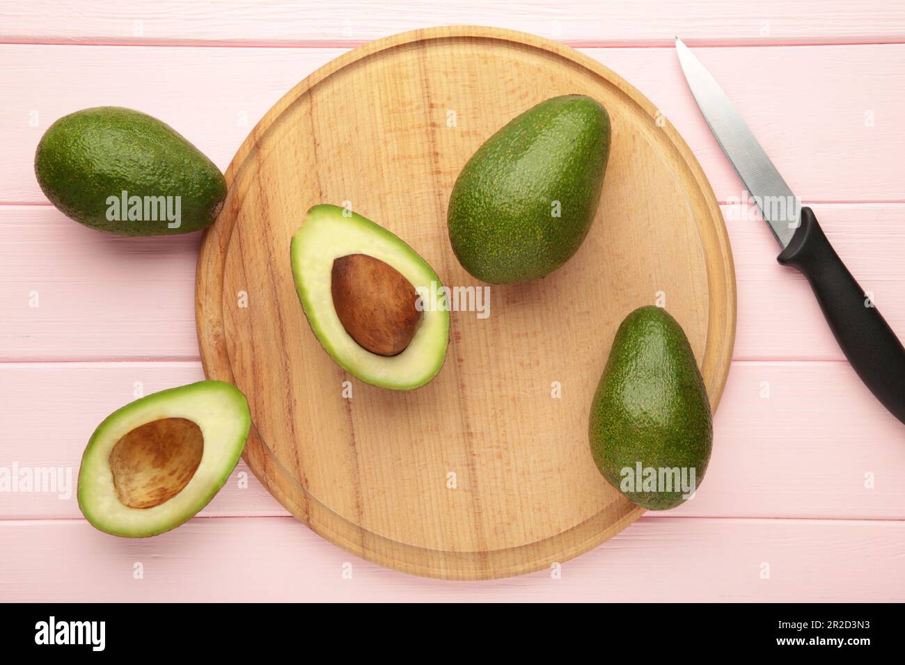Cutting avocado stone hi-res stock photography and images - Alamy