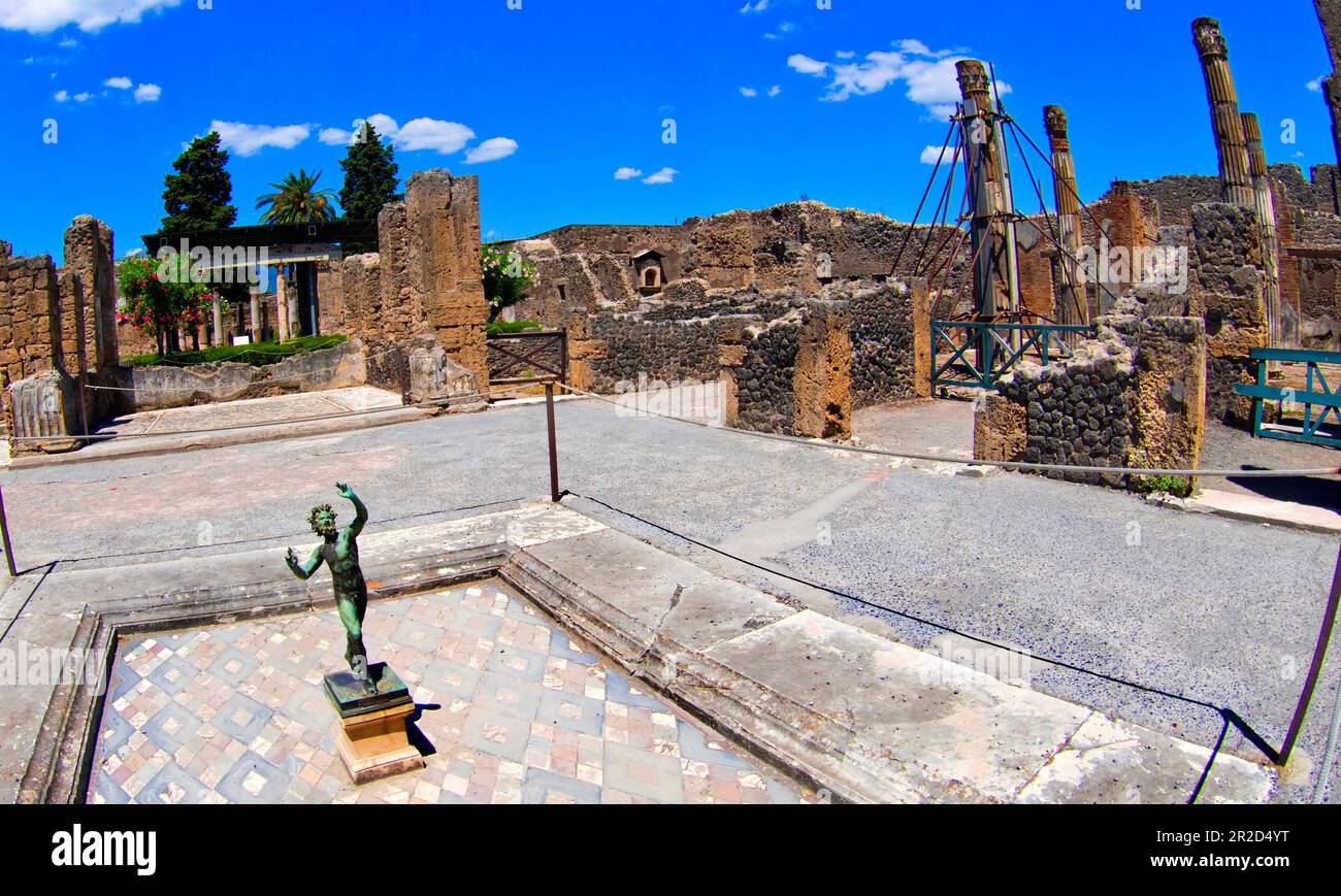 The House Of the Faun, Ruins of Pompei, Ancient Roman Ruins, UNESCO ...