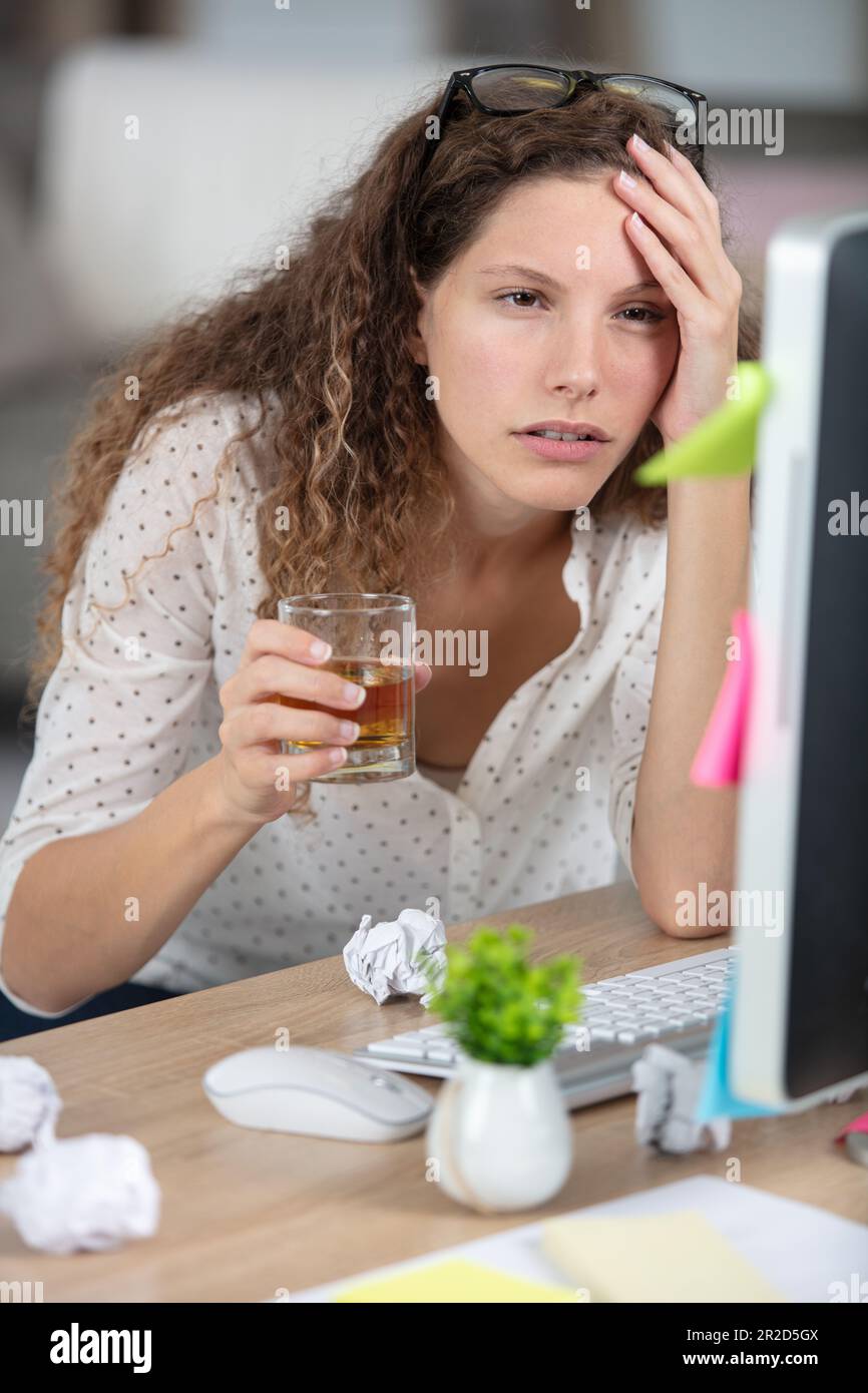 Adult social media depressed hi-res stock photography and images - Alamy
