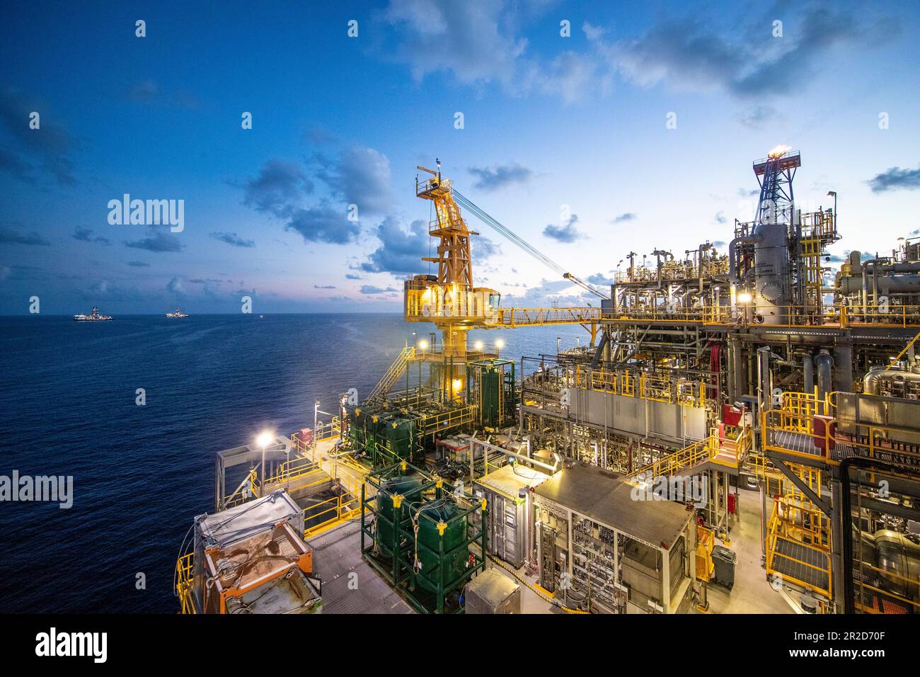 Production deck onboard offshore oil platform Stock Photo - Alamy