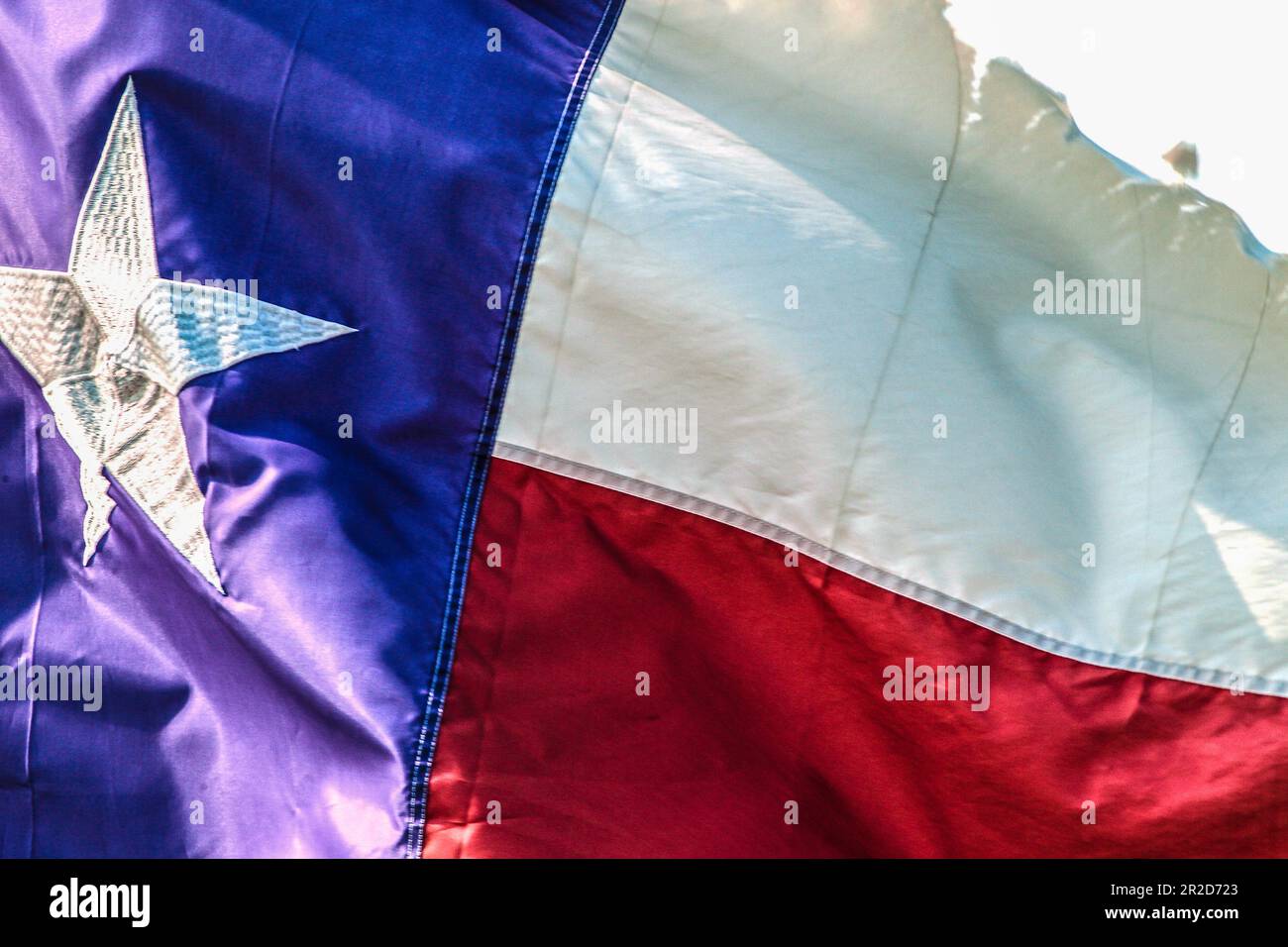 Flying texas flag hi-res stock photography and images - Alamy