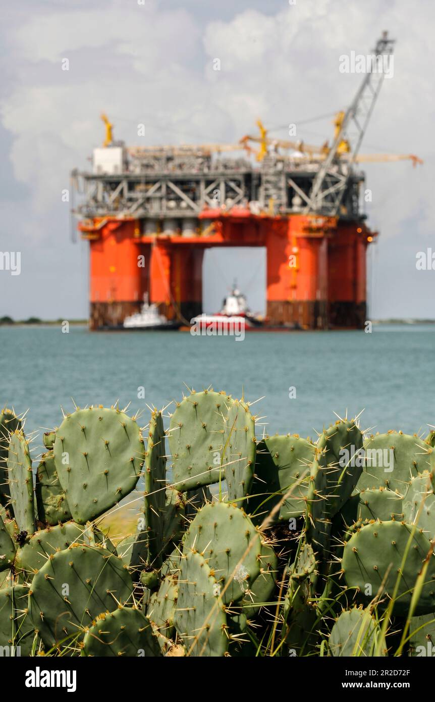 Offshore platform on way to location from shipyard Stock Photo - Alamy
