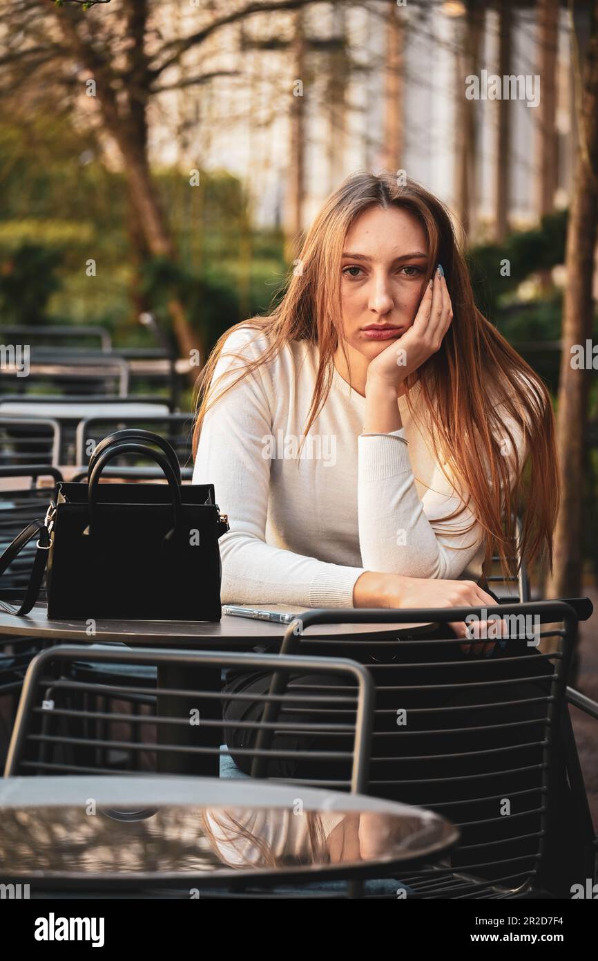 Close up beautiful girl wavy hi-res stock photography and images - Alamy