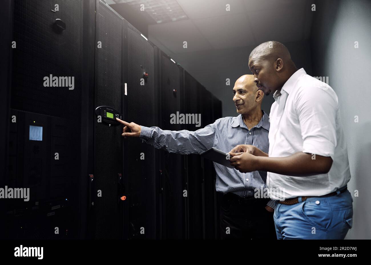 Software error fixing hi-res stock photography and images - Alamy