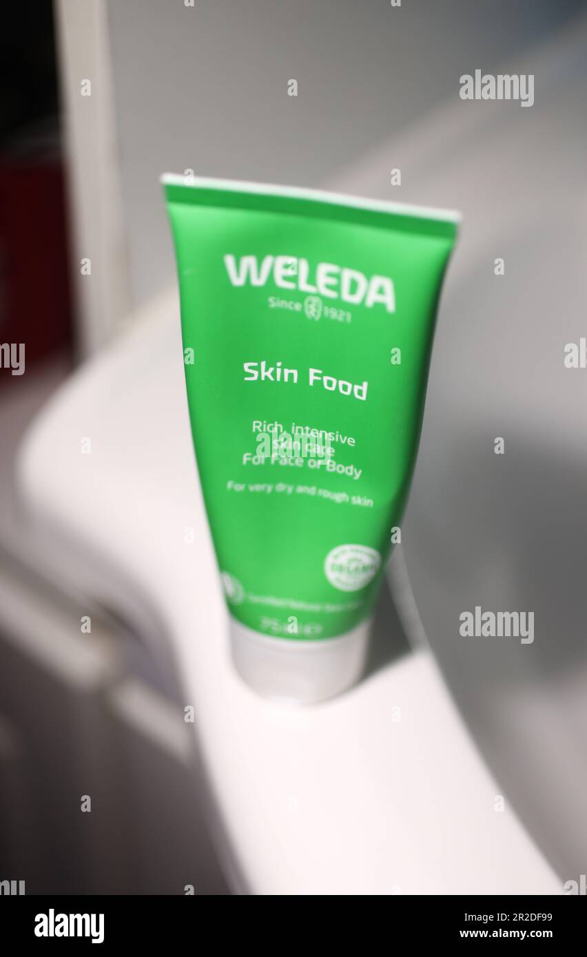 Weleda logo hi-res stock photography and images - Alamy