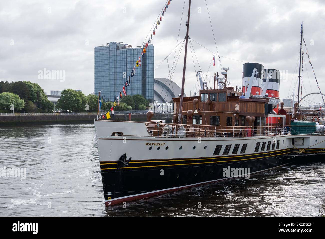Glasgow, Scotland, UK. 19th May, 2023. PS Waverley, the world's last ...