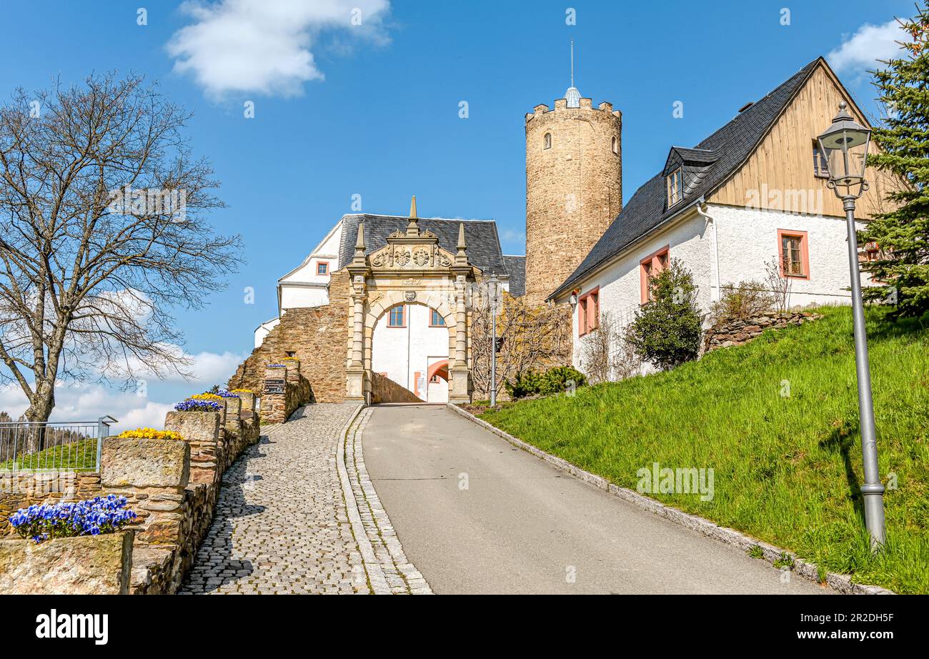Schloss scharfenstein hi-res stock photography and images - Alamy