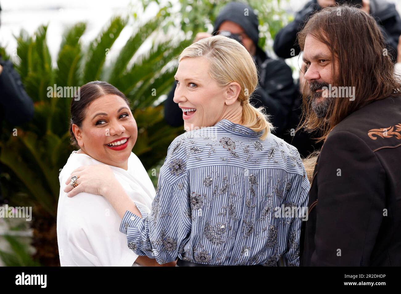 Cannes, Frankreich. 19th May, 2023. Deborah Mailman, Cate Blanchett und ...