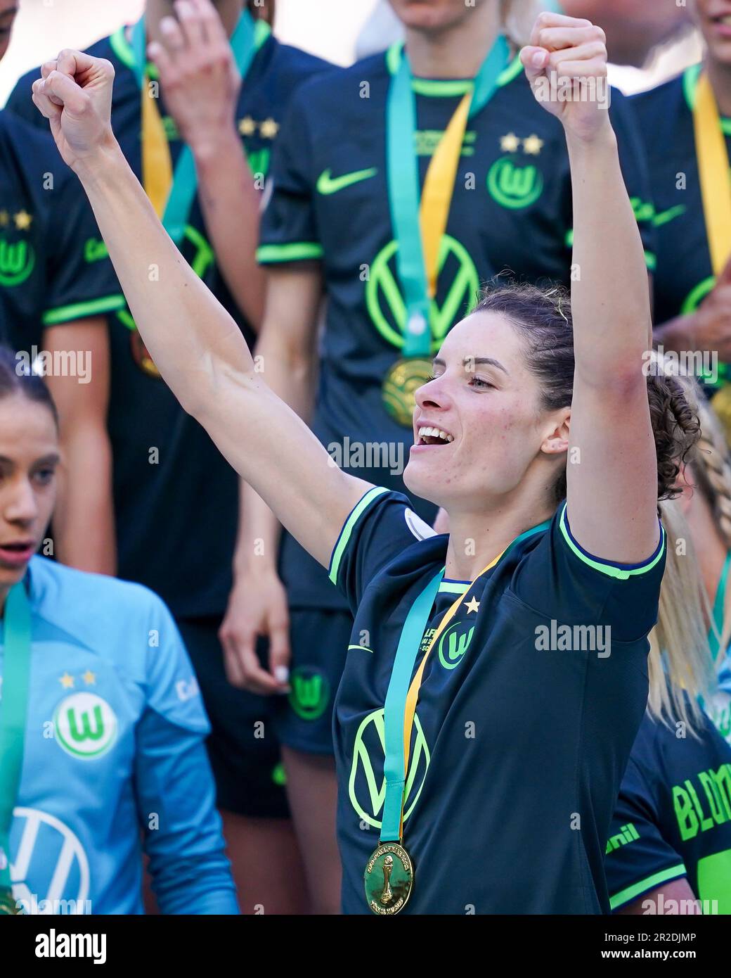 Cologne, Germany. 18th May, 2023. Dominique Janssen (6 Wolfsburg ...