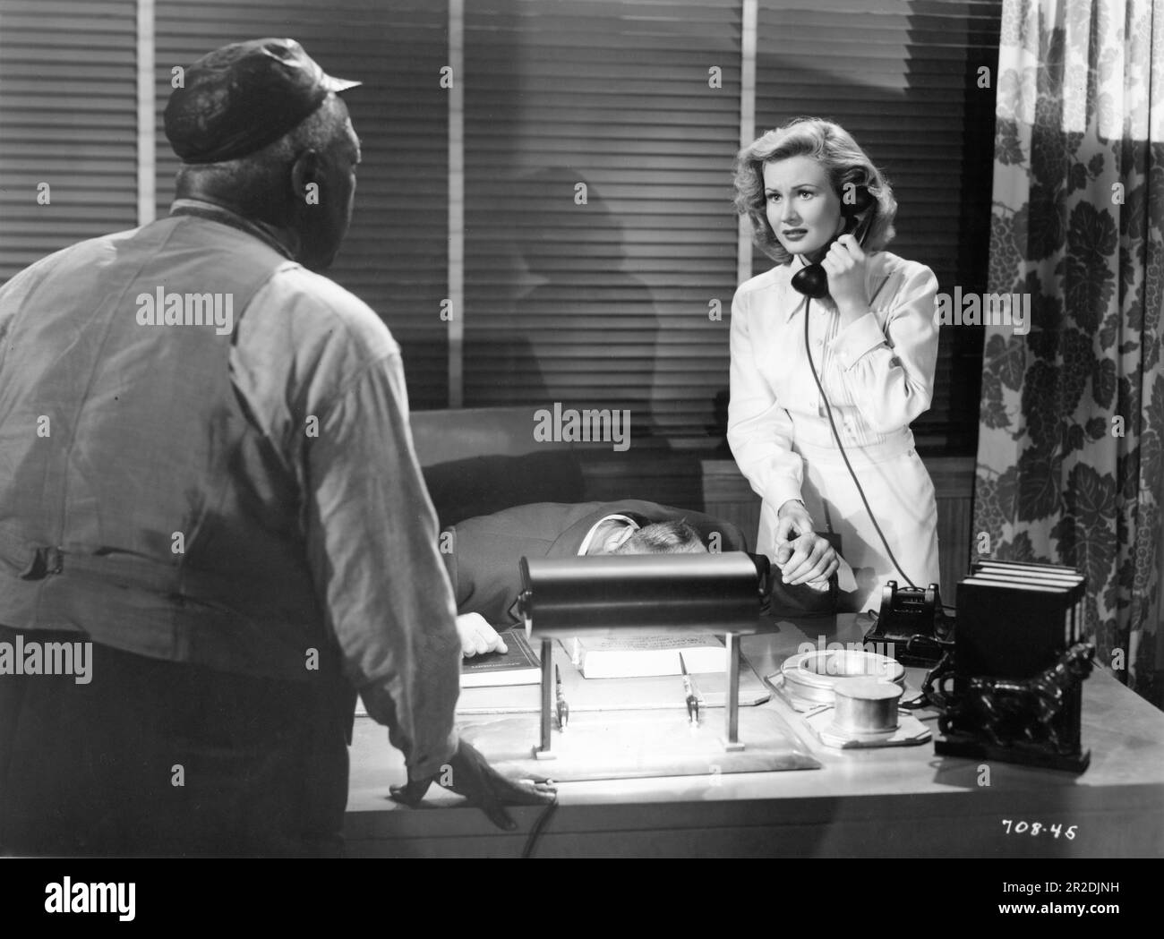 VIRGINIA MAYO in BACKFIRE 1950 director VINCENT SHERMAN story Larry ...