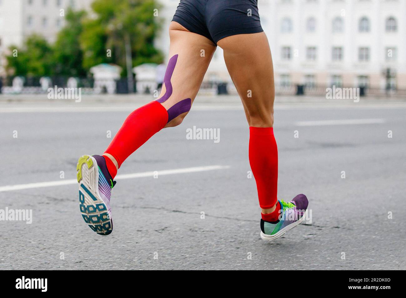 Side view female athlete in hi-res stock photography and images - Alamy