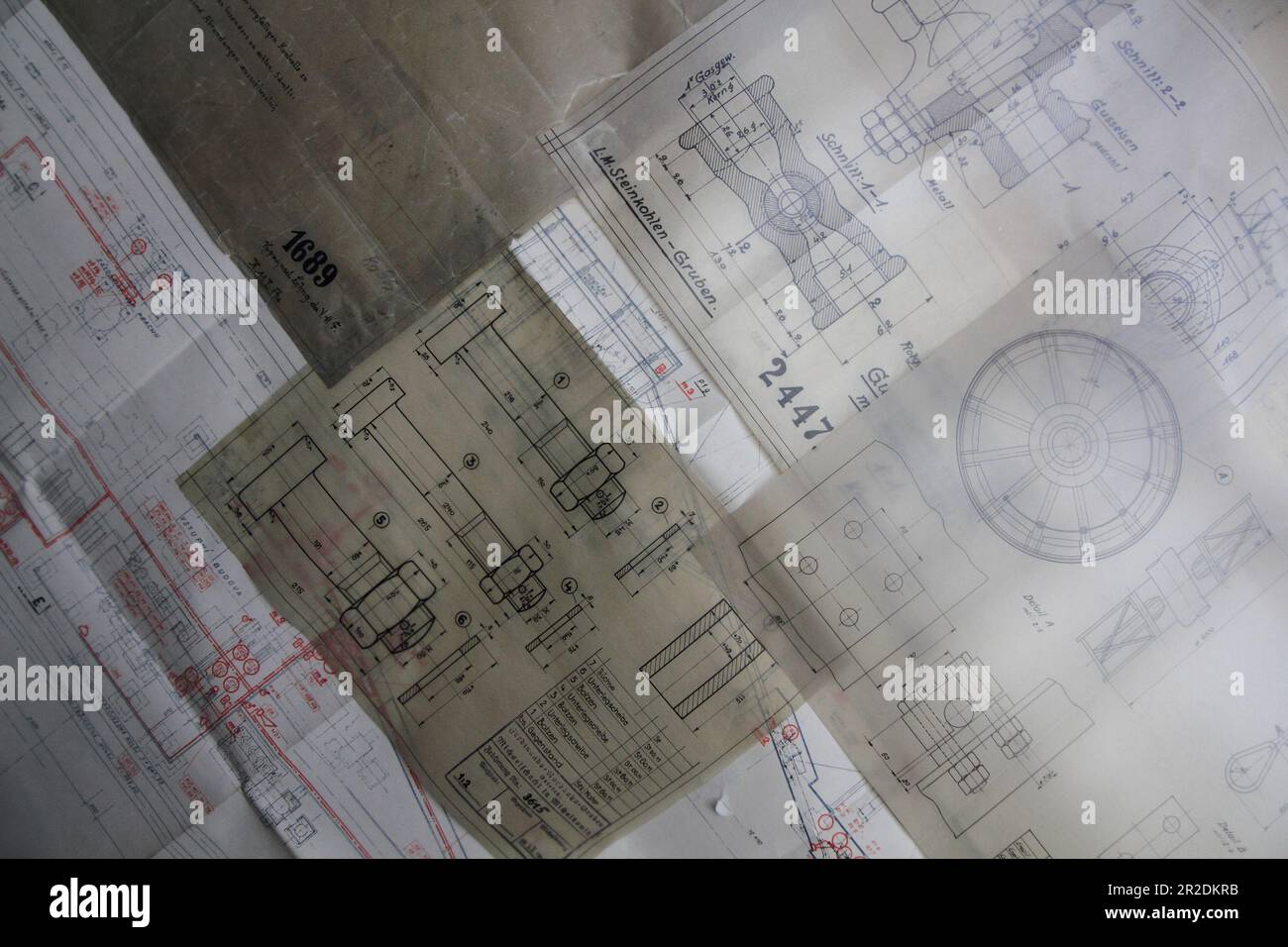 Old engineering drawings hi-res stock photography and images - Alamy