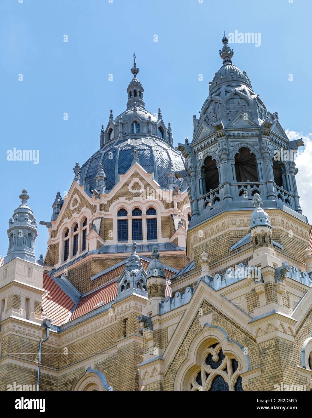 Jewish Synagogue Temple Building in Szeged Hungary Stock Photo - Alamy