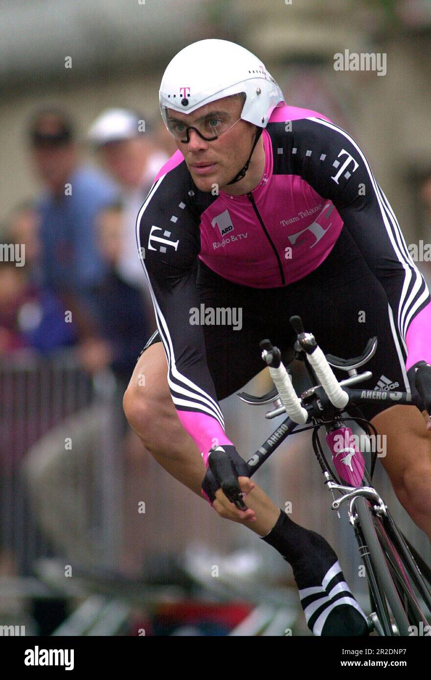 Kevin livingston cyclist hi-res stock photography and images - Alamy