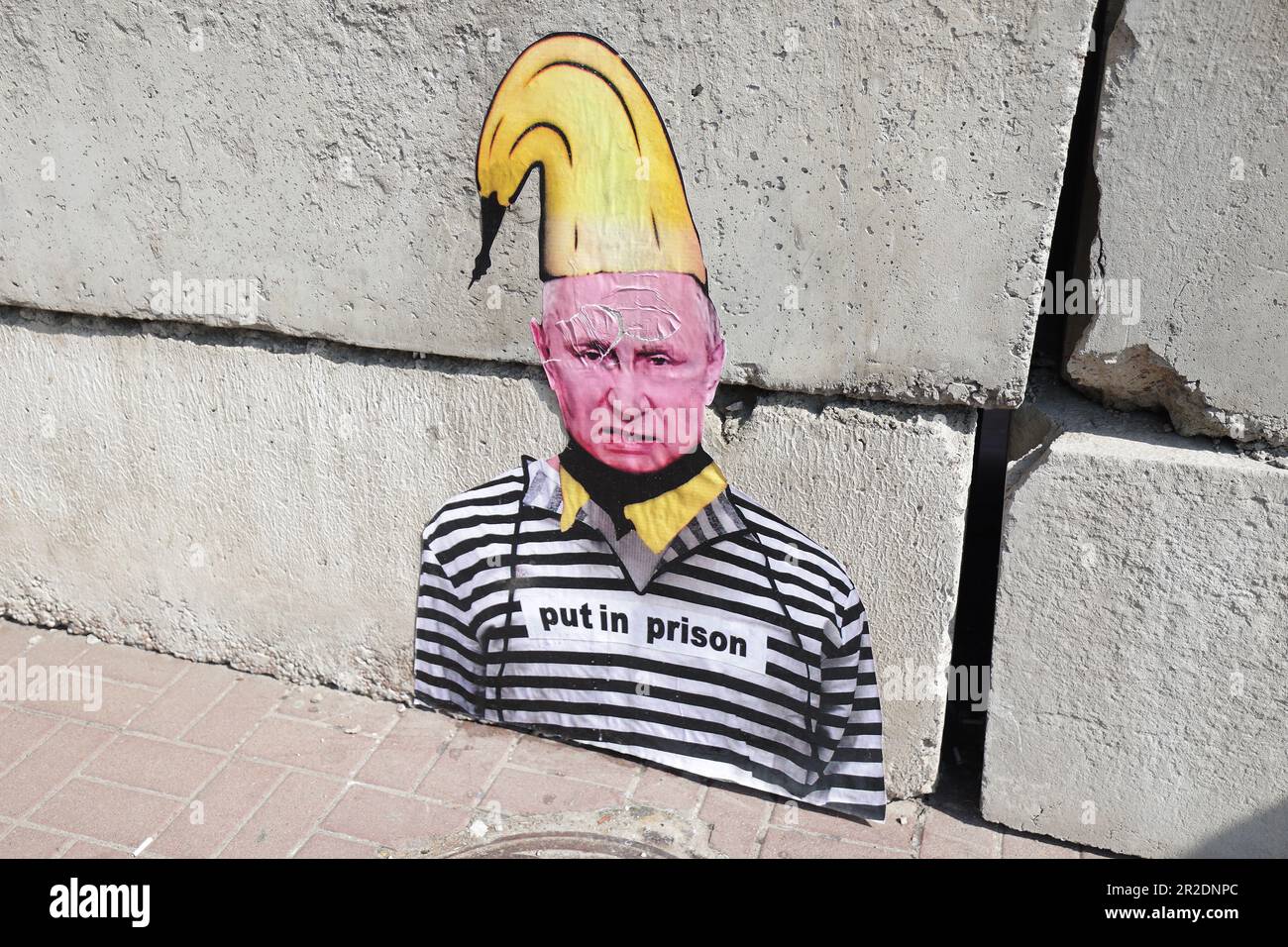 Kiew, Ukraine. 18th May, 2023. A poster by Cologne artist and banana ...