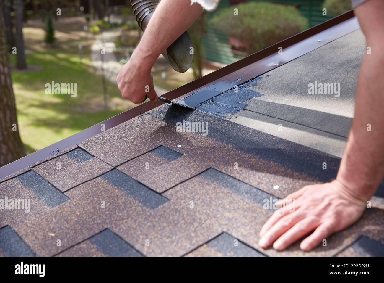 Mastic waterproofing hi-res stock photography and images - Alamy