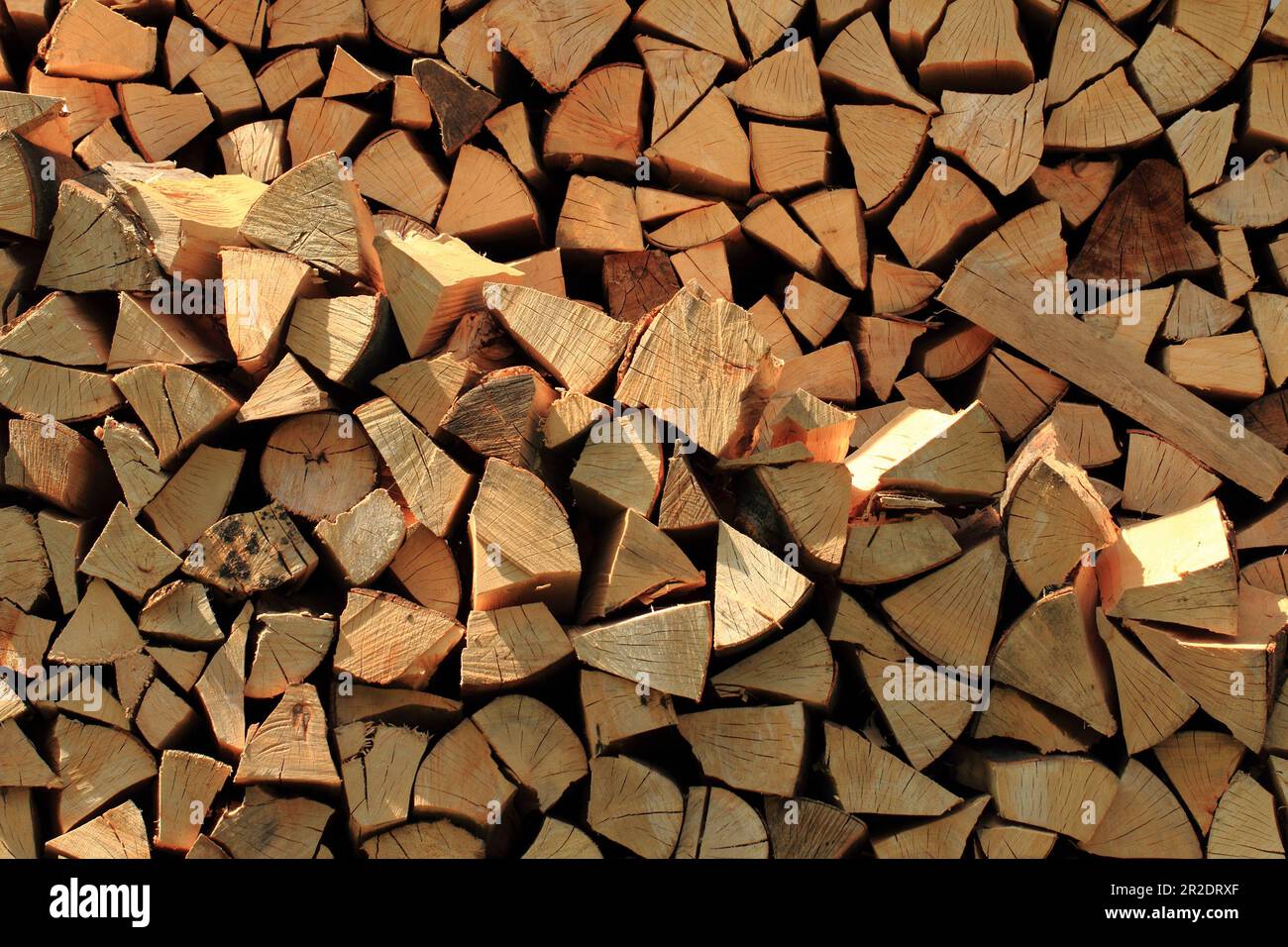 fresh firewood texture as easy nice background Stock Photo - Alamy