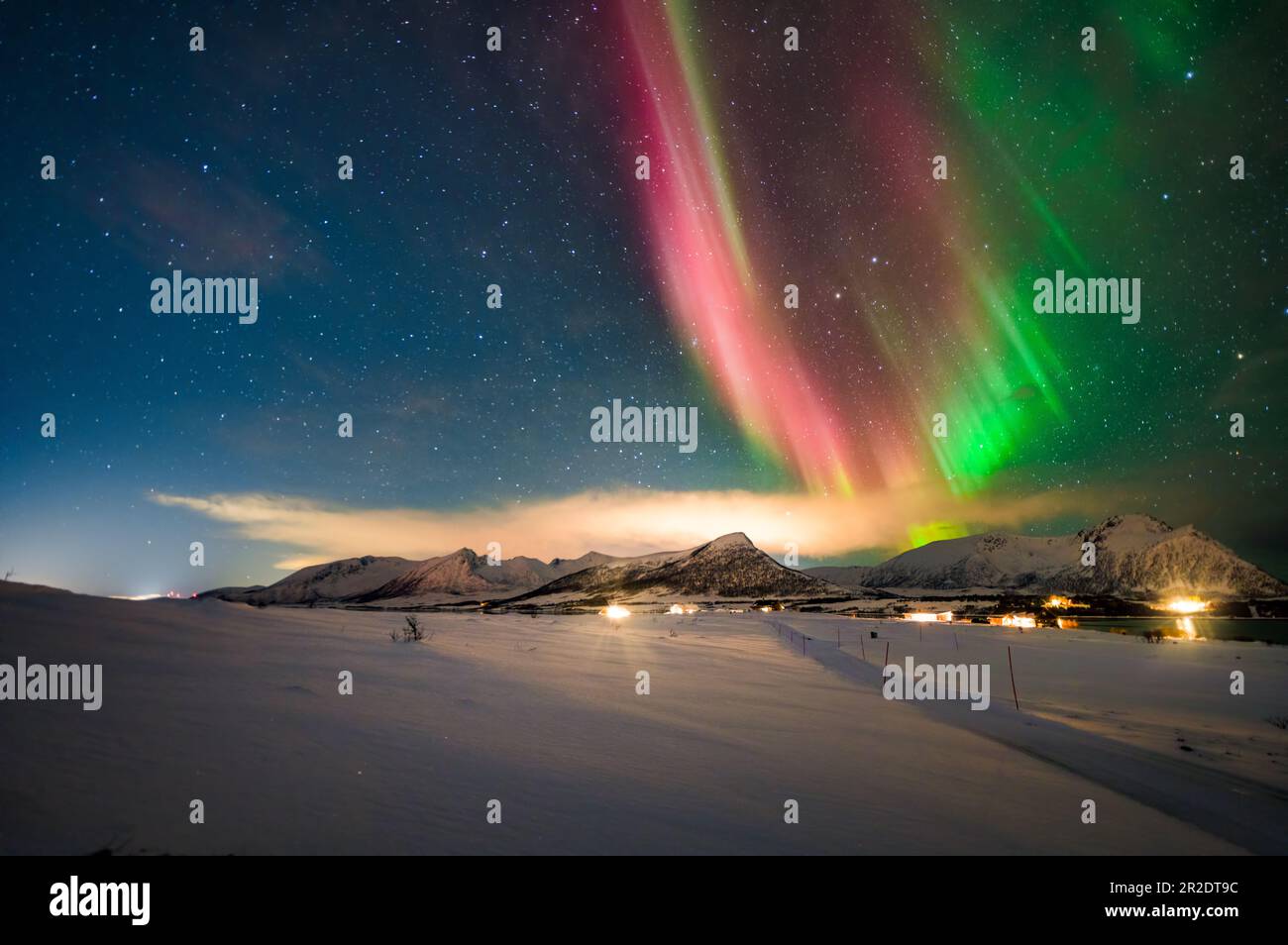 aurora borealis breathtaking night capture Stock Photo - Alamy