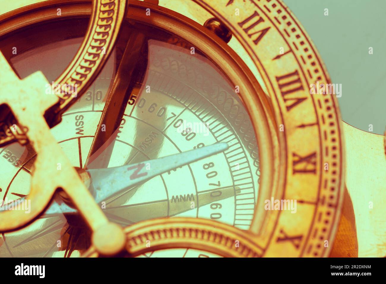 antique compass close up Stock Photo - Alamy