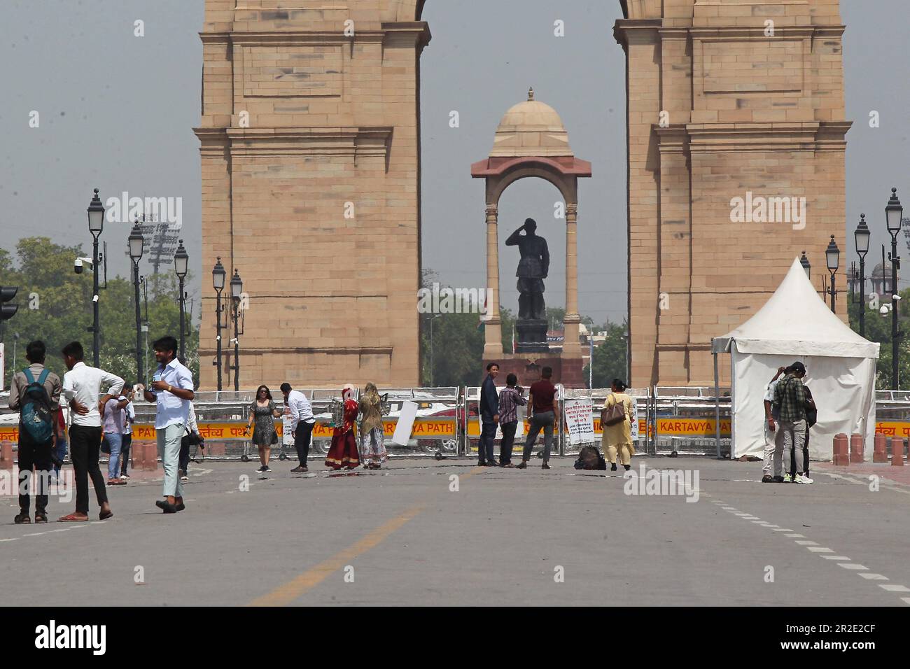 New Delhi, India. 19th May, 2023. A road mirage is seen at the Kartavya ...
