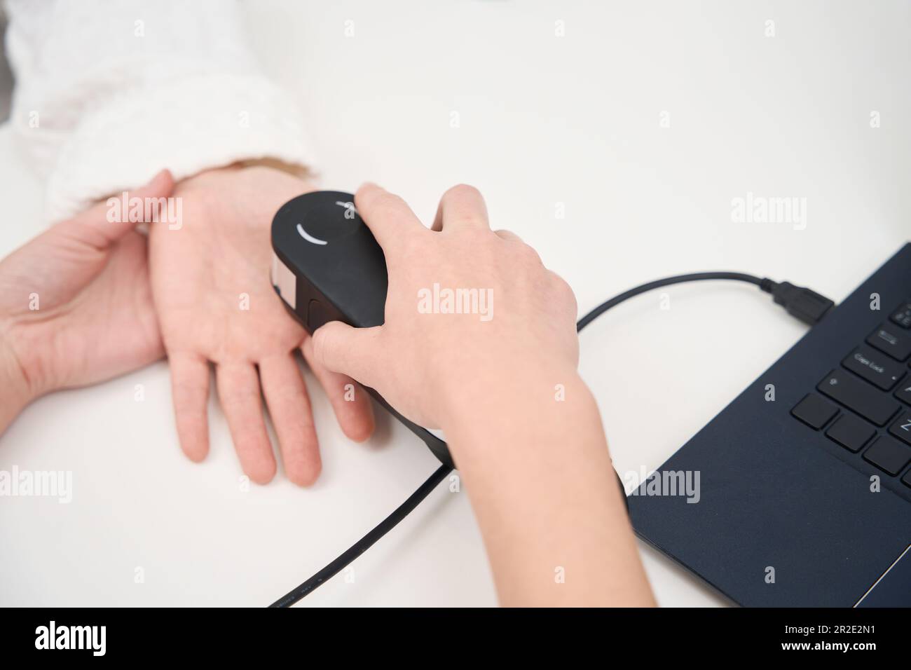 Oligoscan hi-res stock photography and images - Alamy