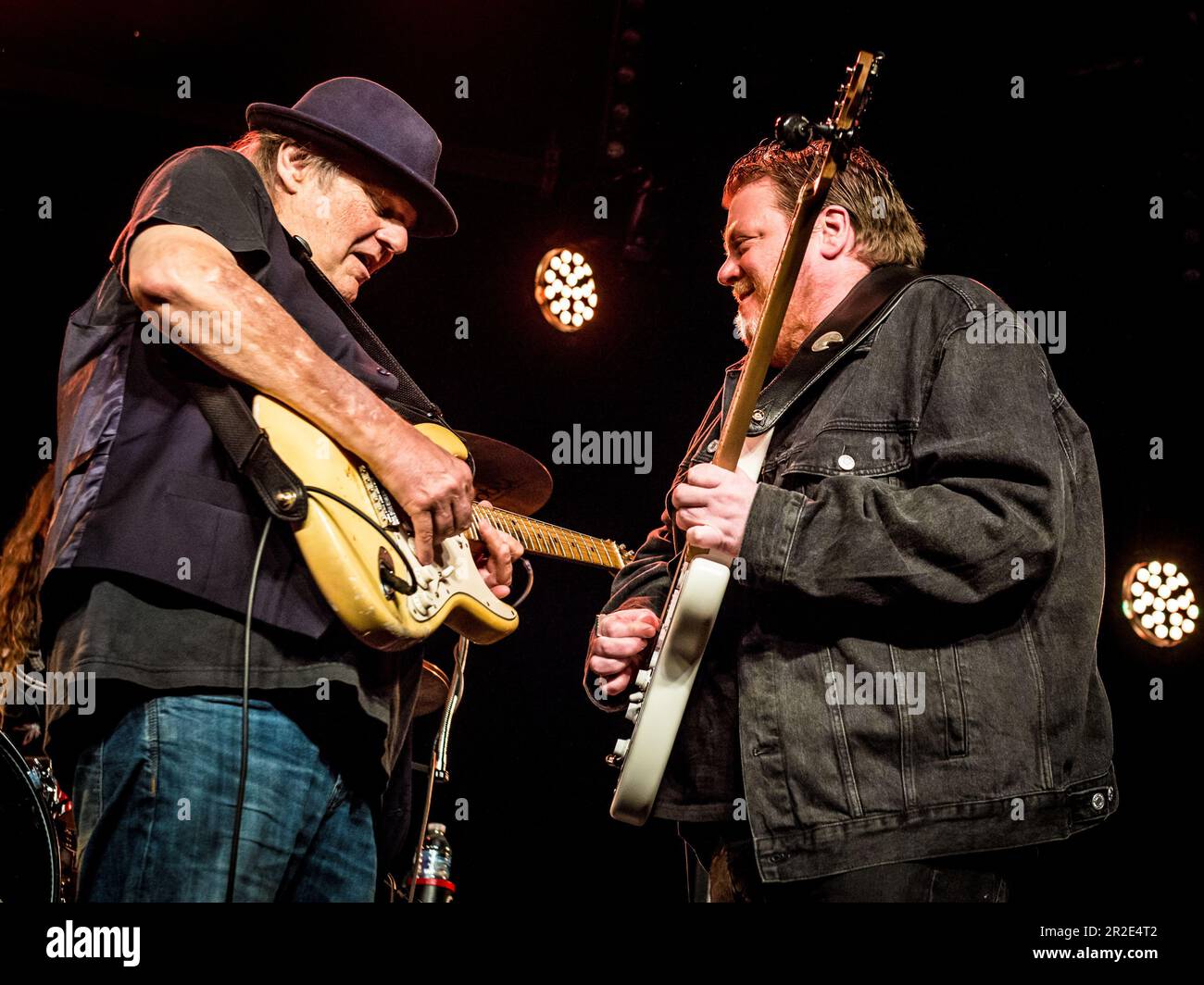 Walter Trout & guest Danny Bryant on guitar Stock Photo - Alamy