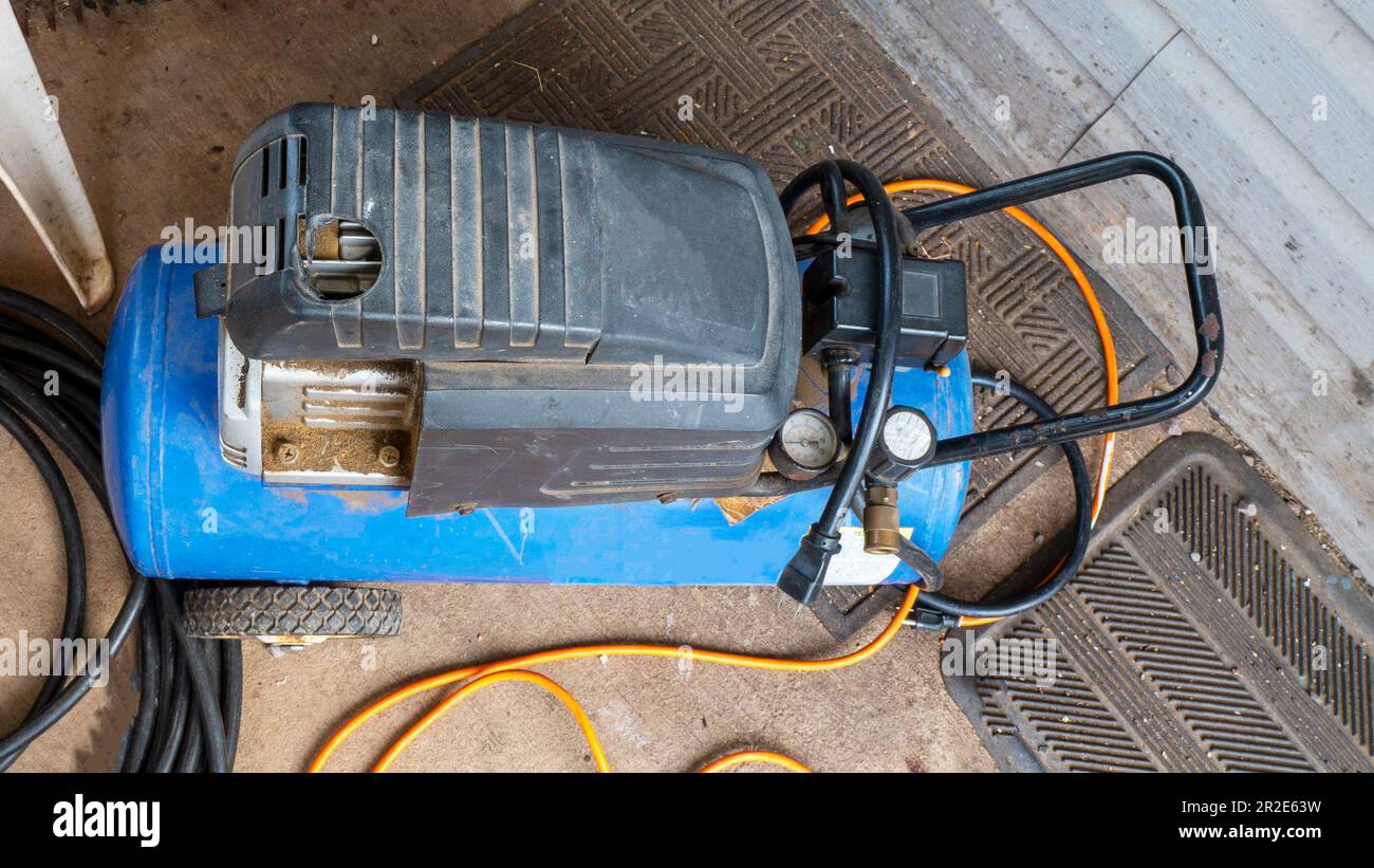 Overhead valve engine hi-res stock photography and images - Alamy