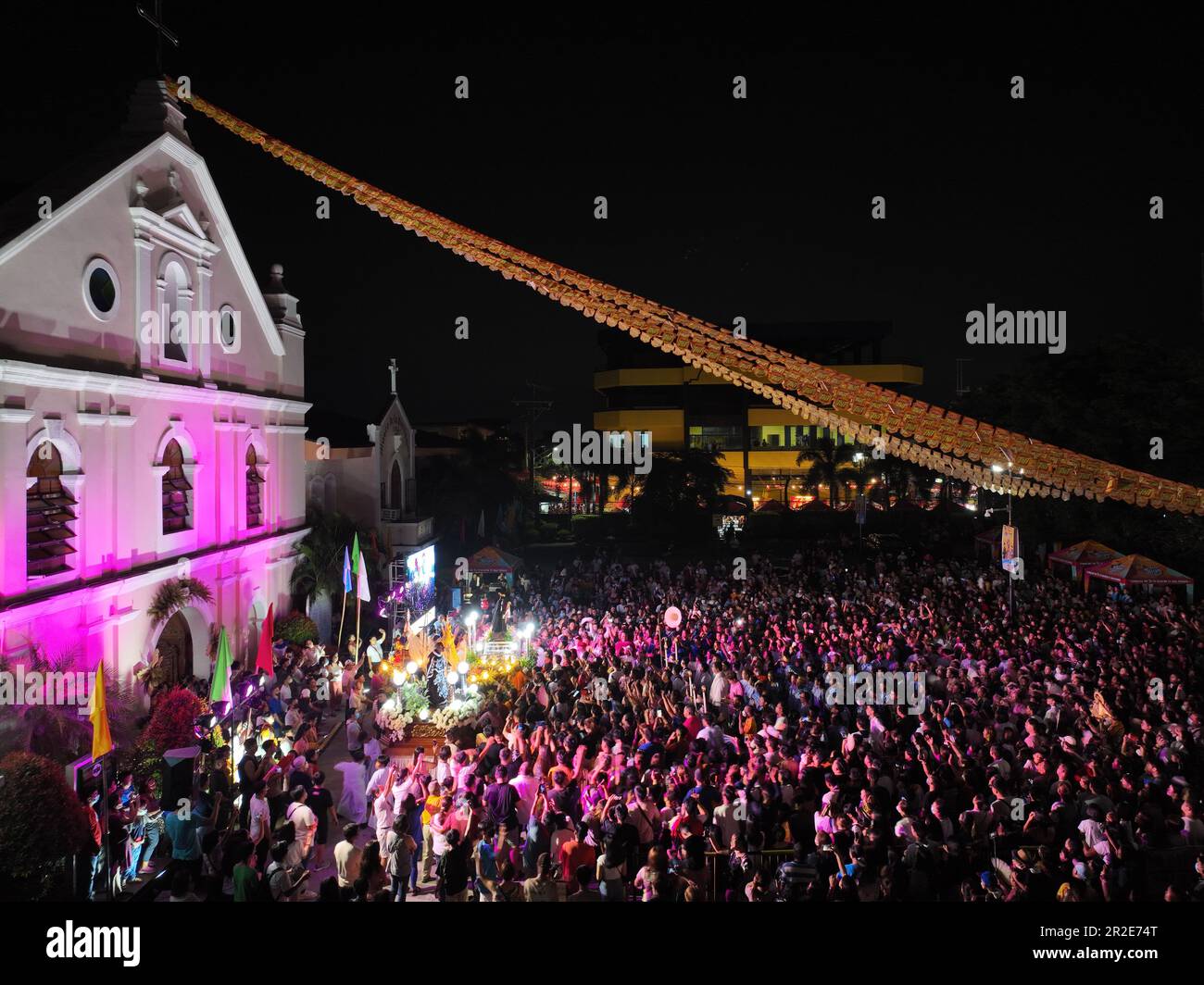 Obando, Philippines. 19th May, 2023. Thousands of Catholic devotees ...