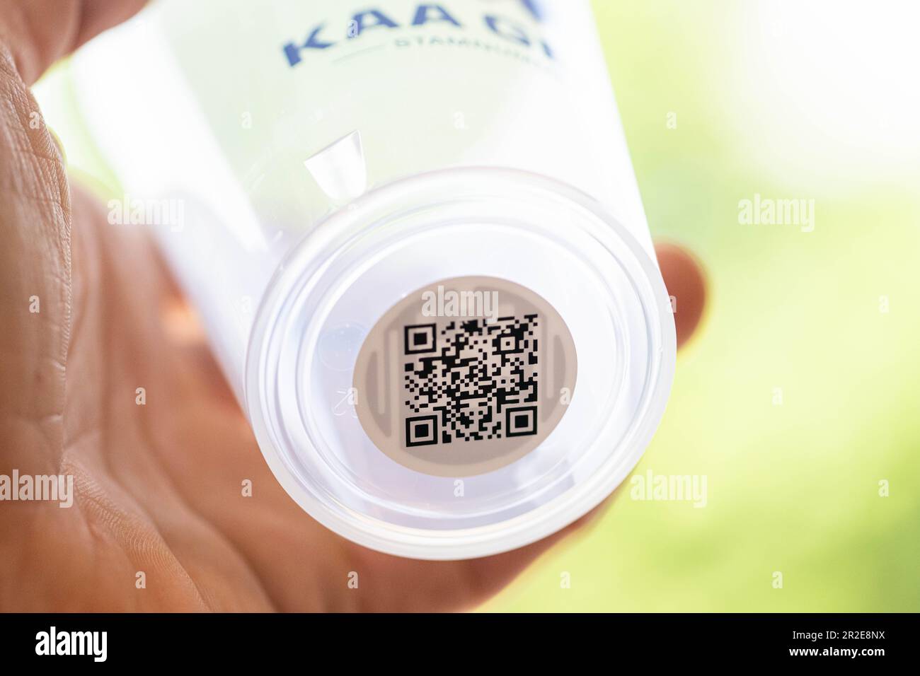 DEINZE - Smart cups with a chip and QR code in the production area of ...