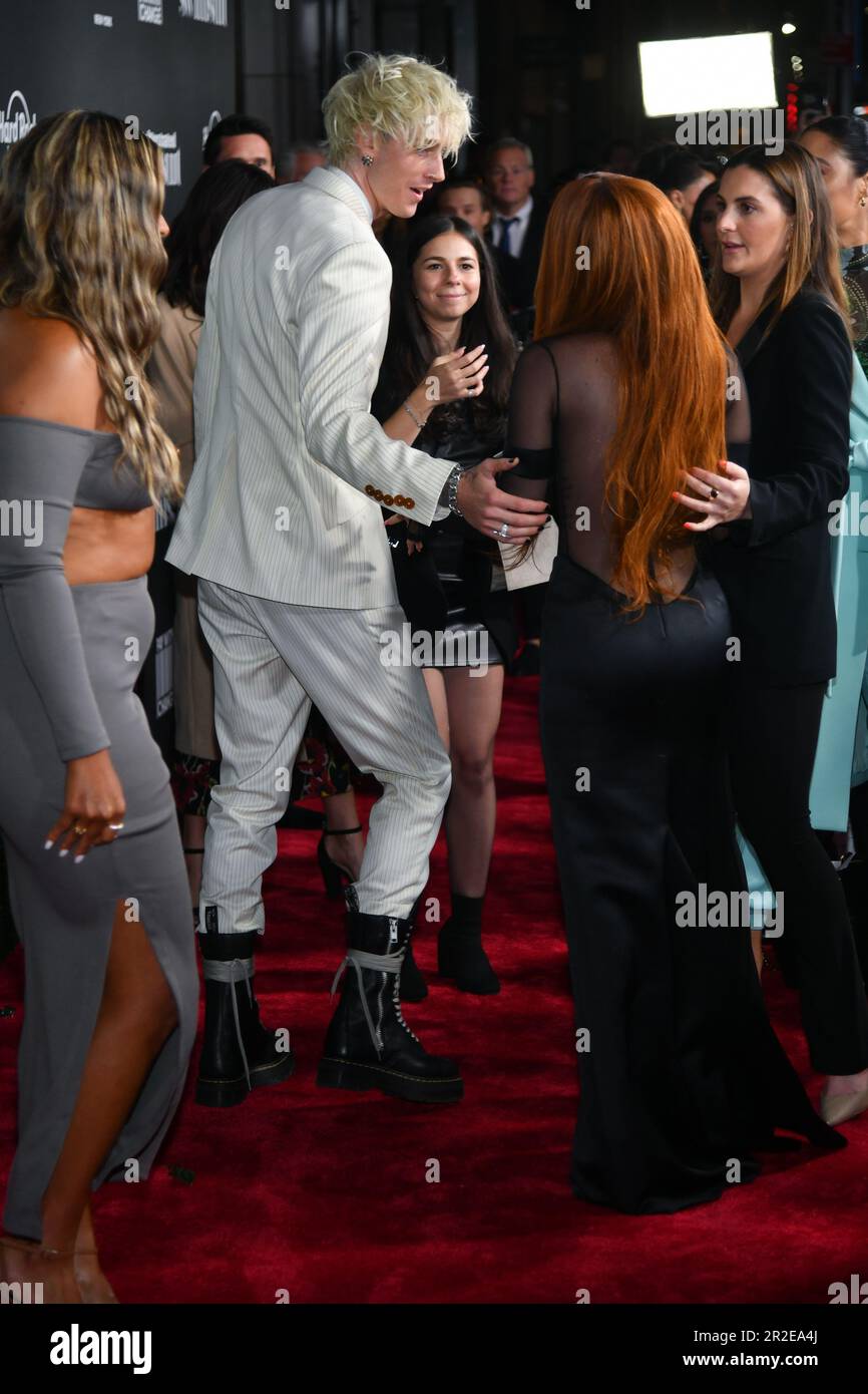 Machine Gun Kelly, Megan Fox Stock Photo - Alamy